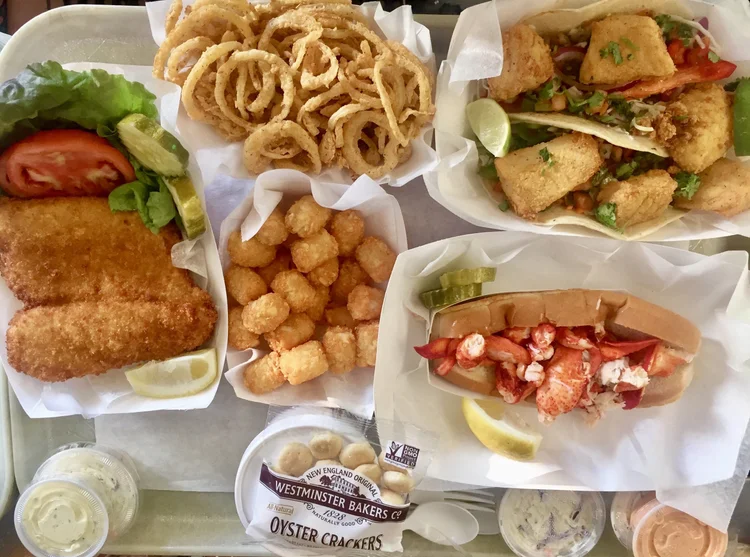 40+ Places in Connecticut for Lobster, Clambakes, + Seafood Shacks ...