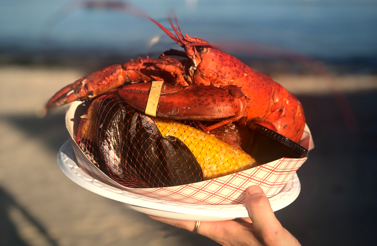 Guide to Connecticut Lobster, Clambakes and Seafood Shacks (2023 ...