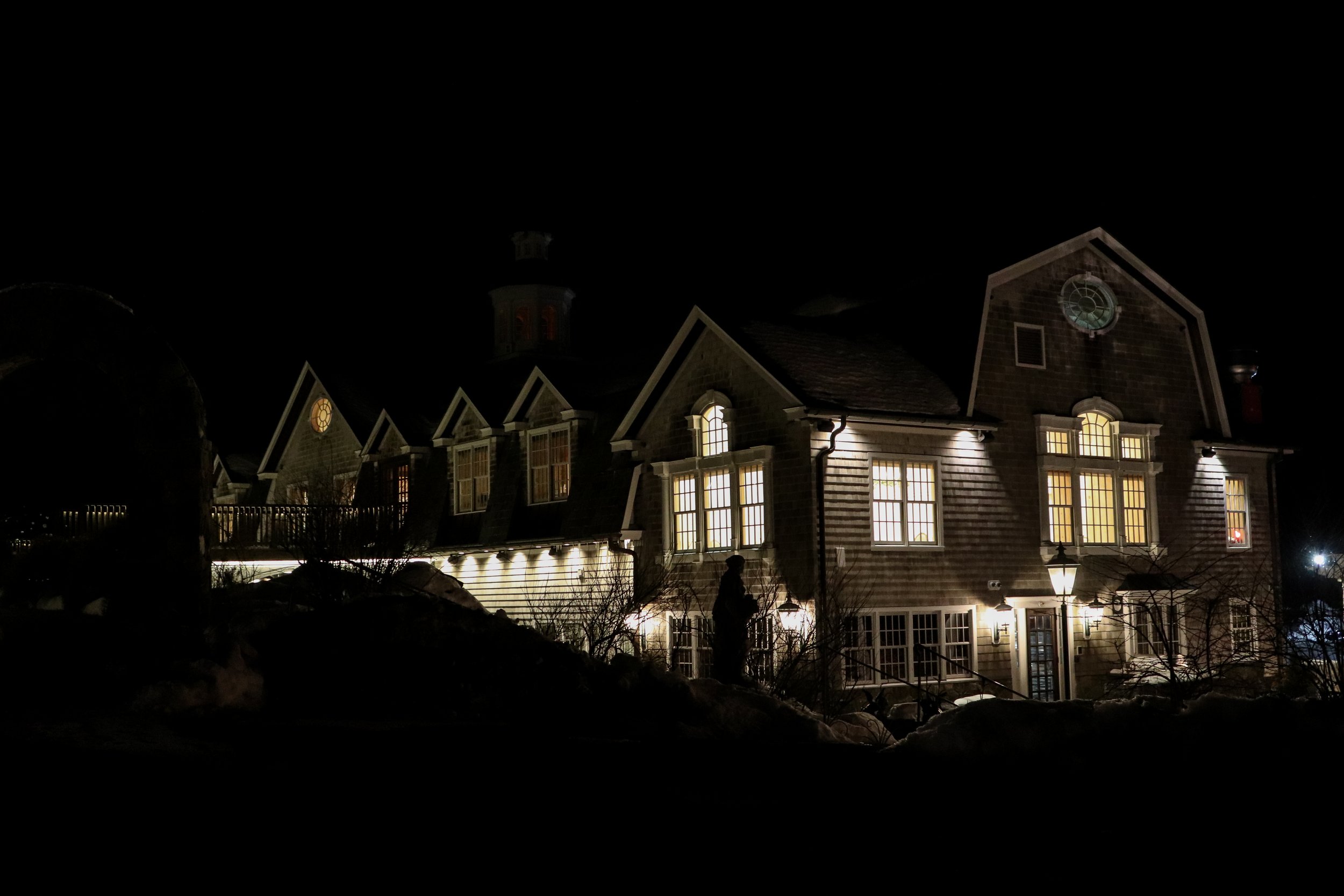 Vyne Restaurant & Bar: Fine Dining Meets Comfort Classics in Middlebury ...