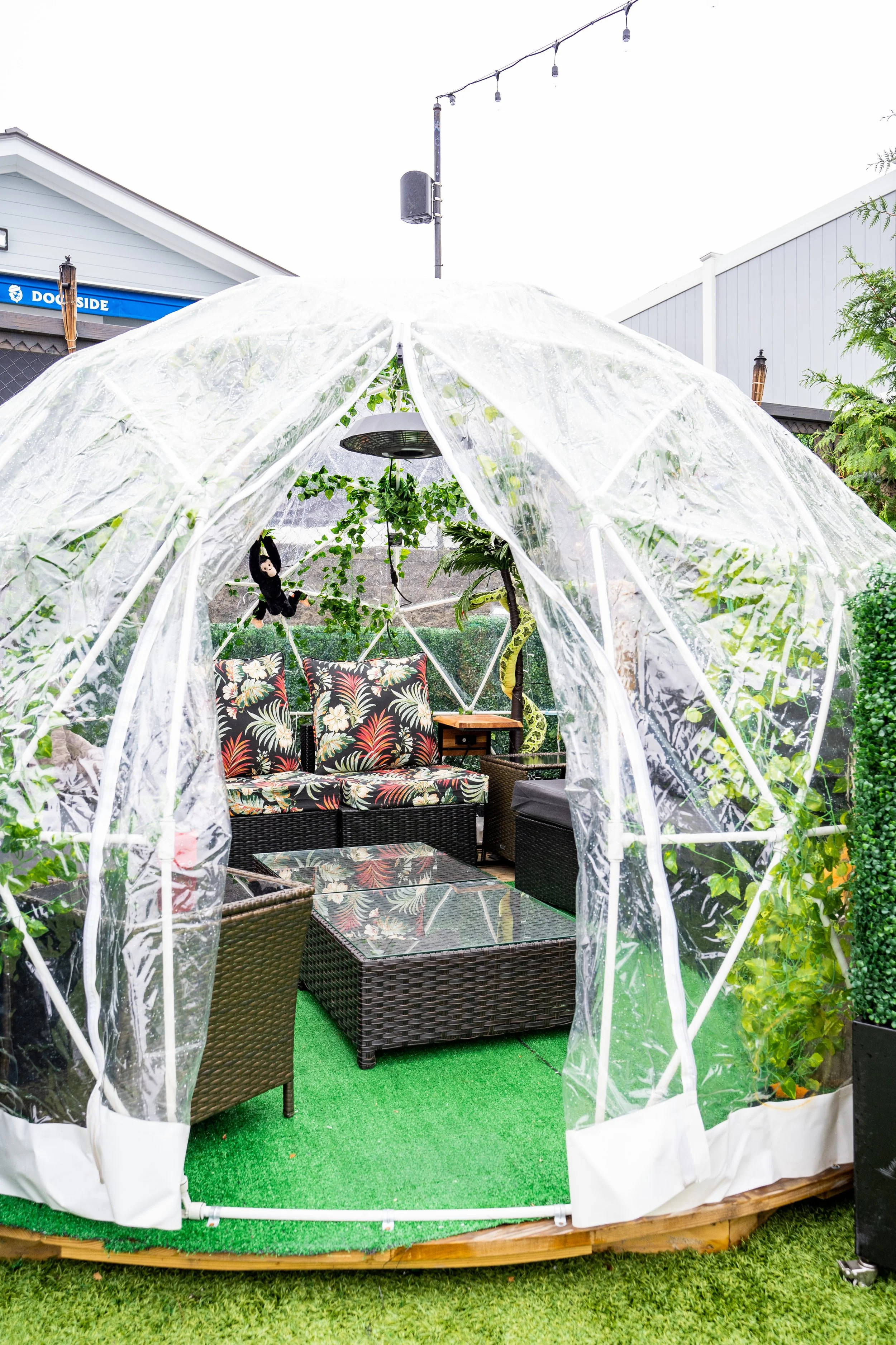 CT Guide To Outdoor Dining Guide: Igloos, Fireplaces, Greenhouses + for ...