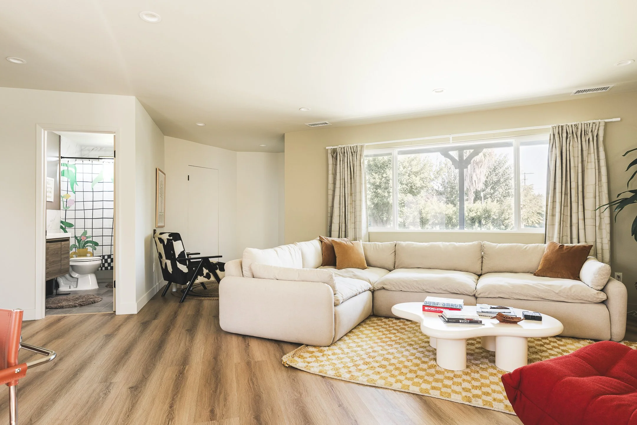 12443 Strathern St — The Mason Canter Group