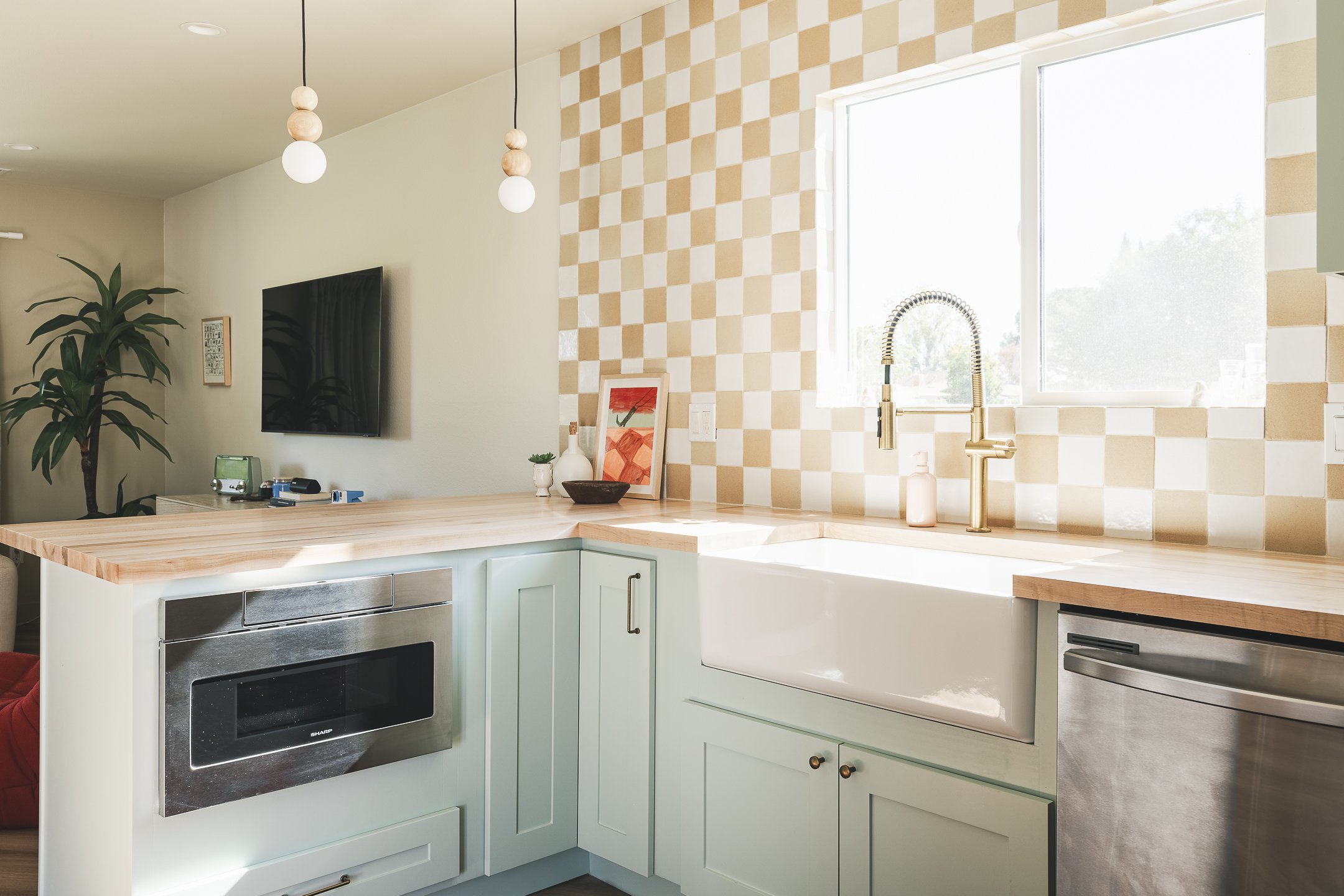 12443 Strathern St — The Mason Canter Group