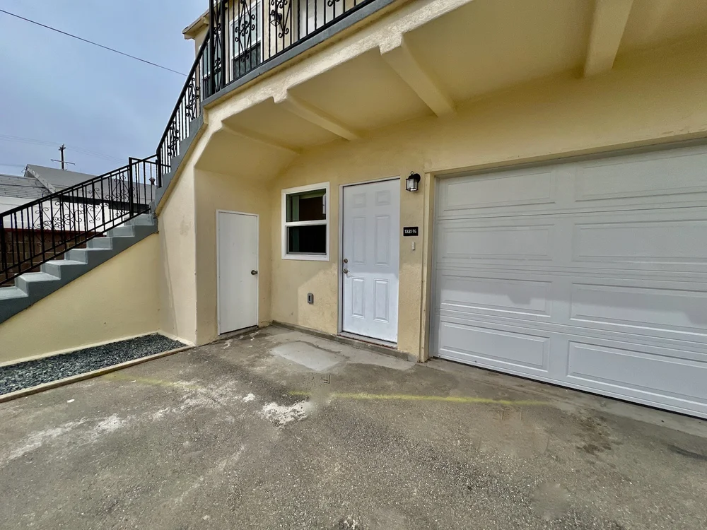 1321 1/4 N Normandie Ave — The Mason Canter Group