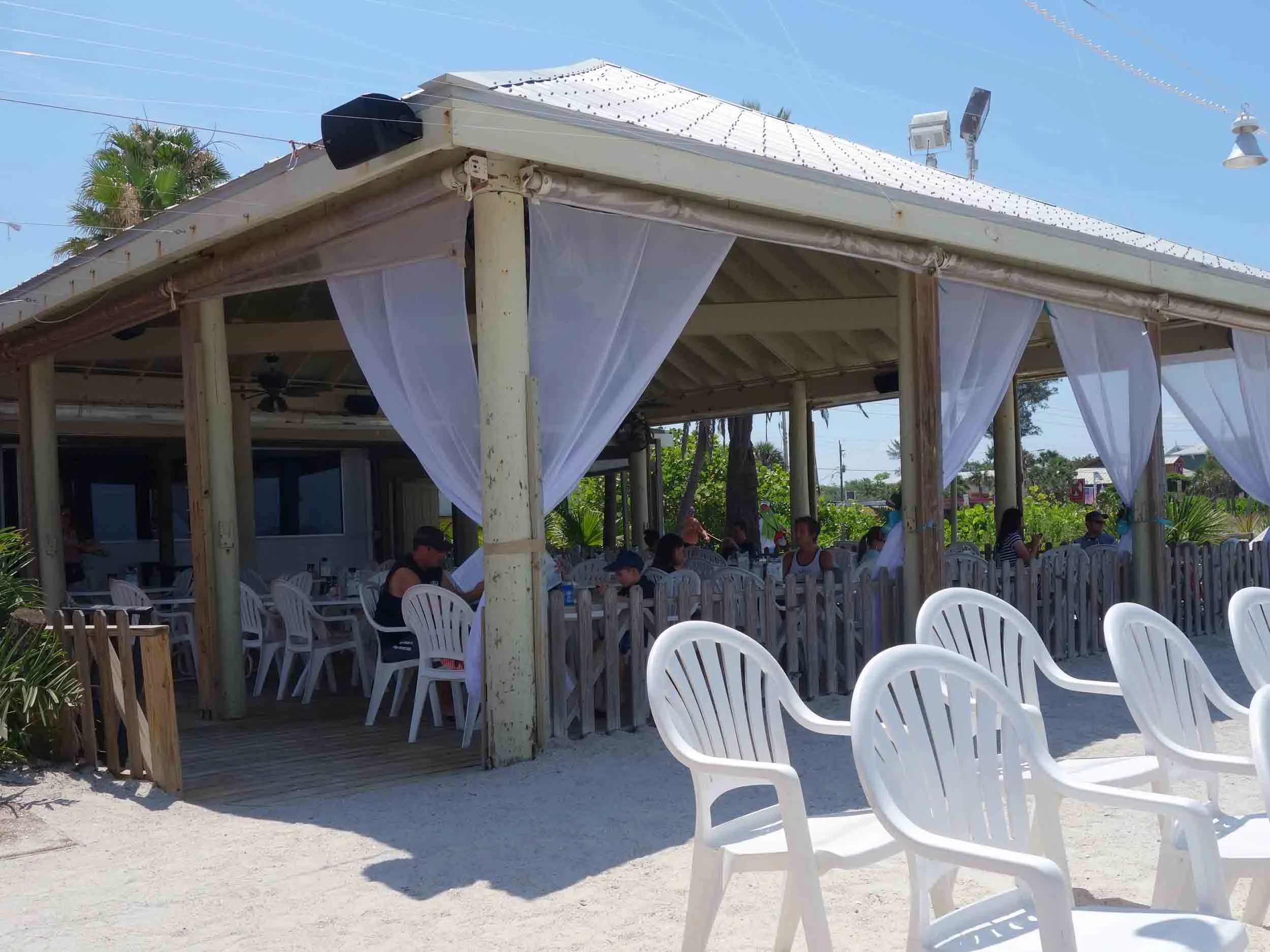 Beach House Waterfront Restaurant — Florida Beach Bar