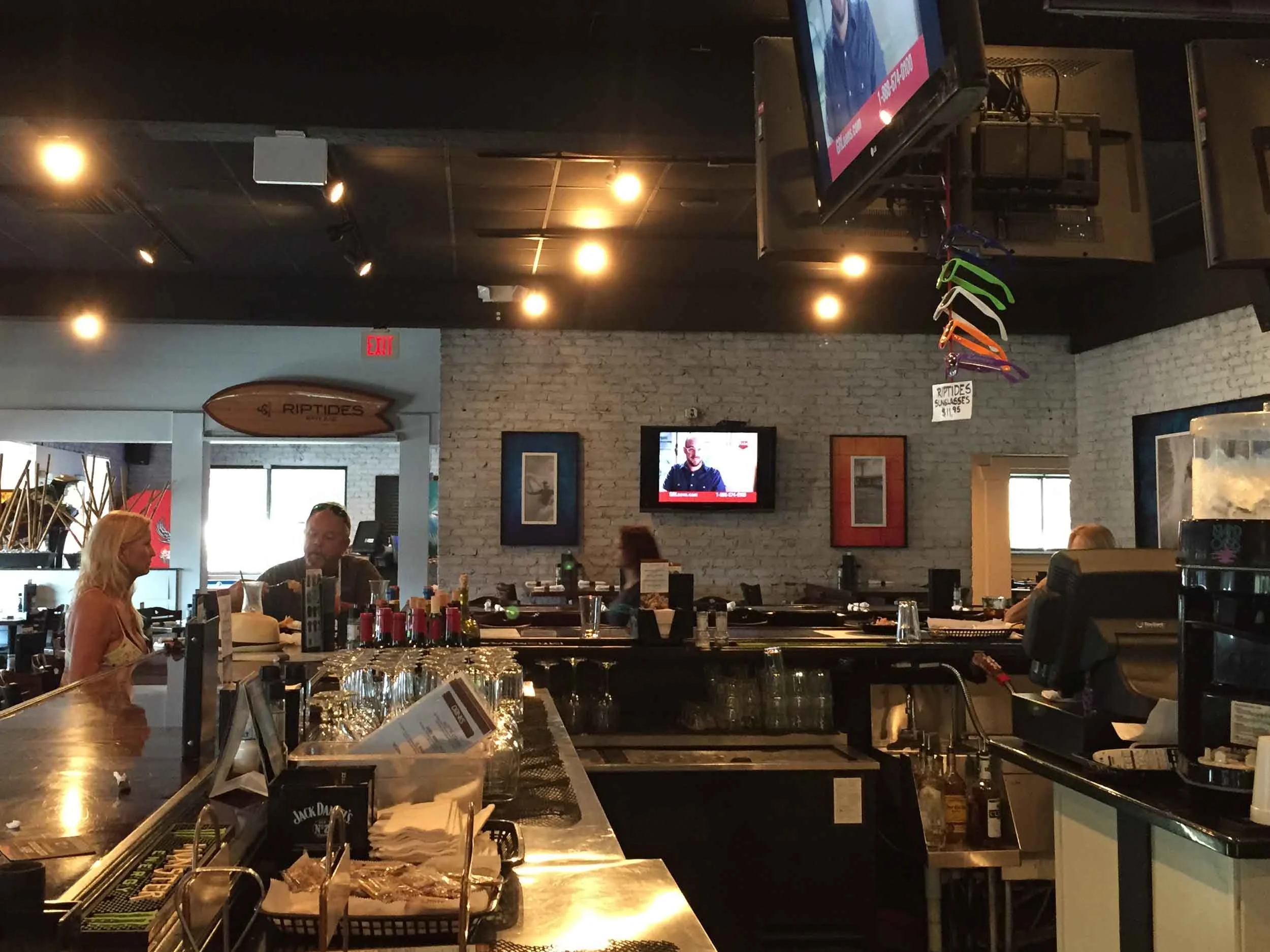 Riptides Raw Bar and Grill — Florida Beach Bar