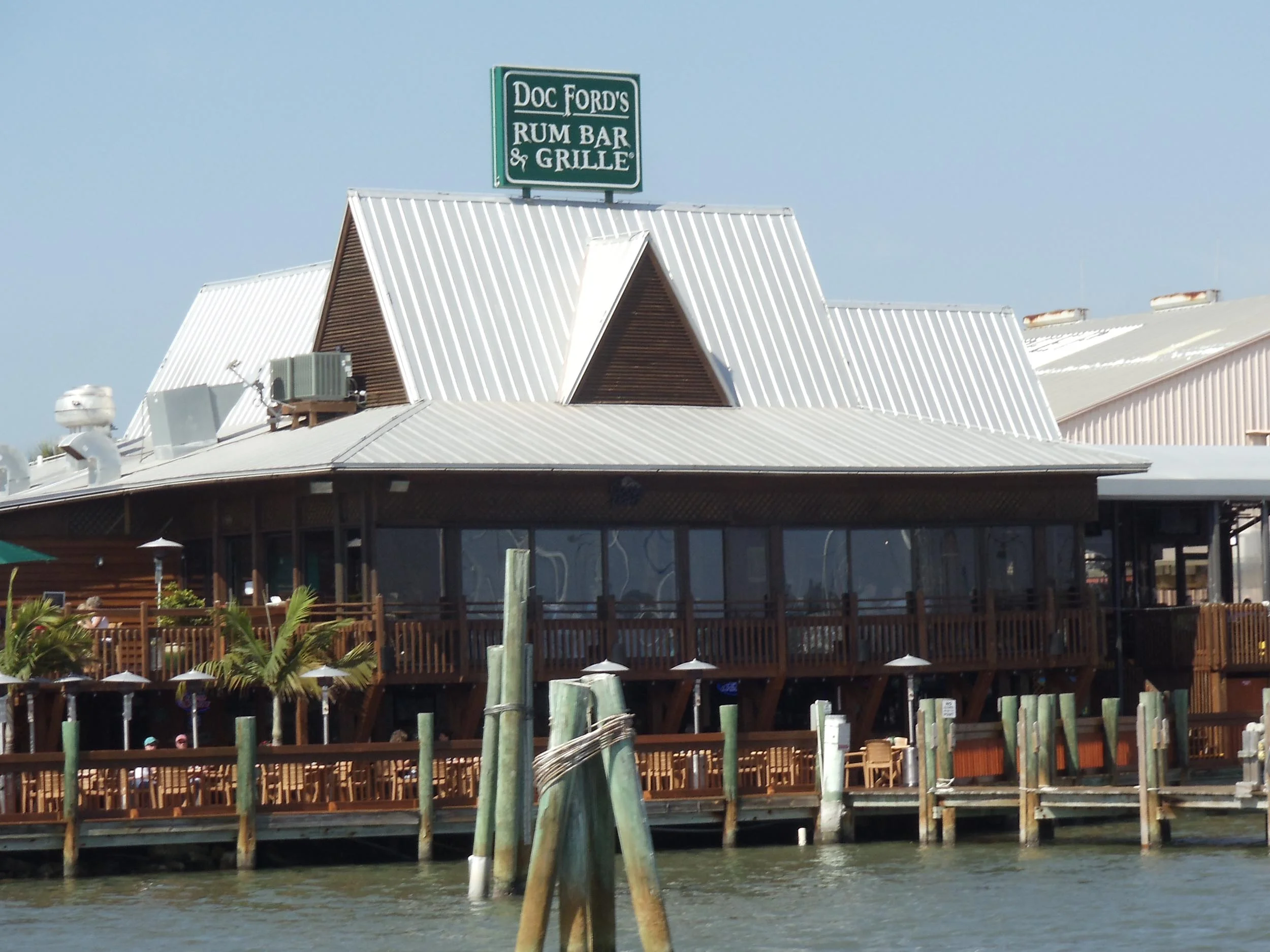 Doc Ford's Rum Bar and Grille — Florida Beach Bar