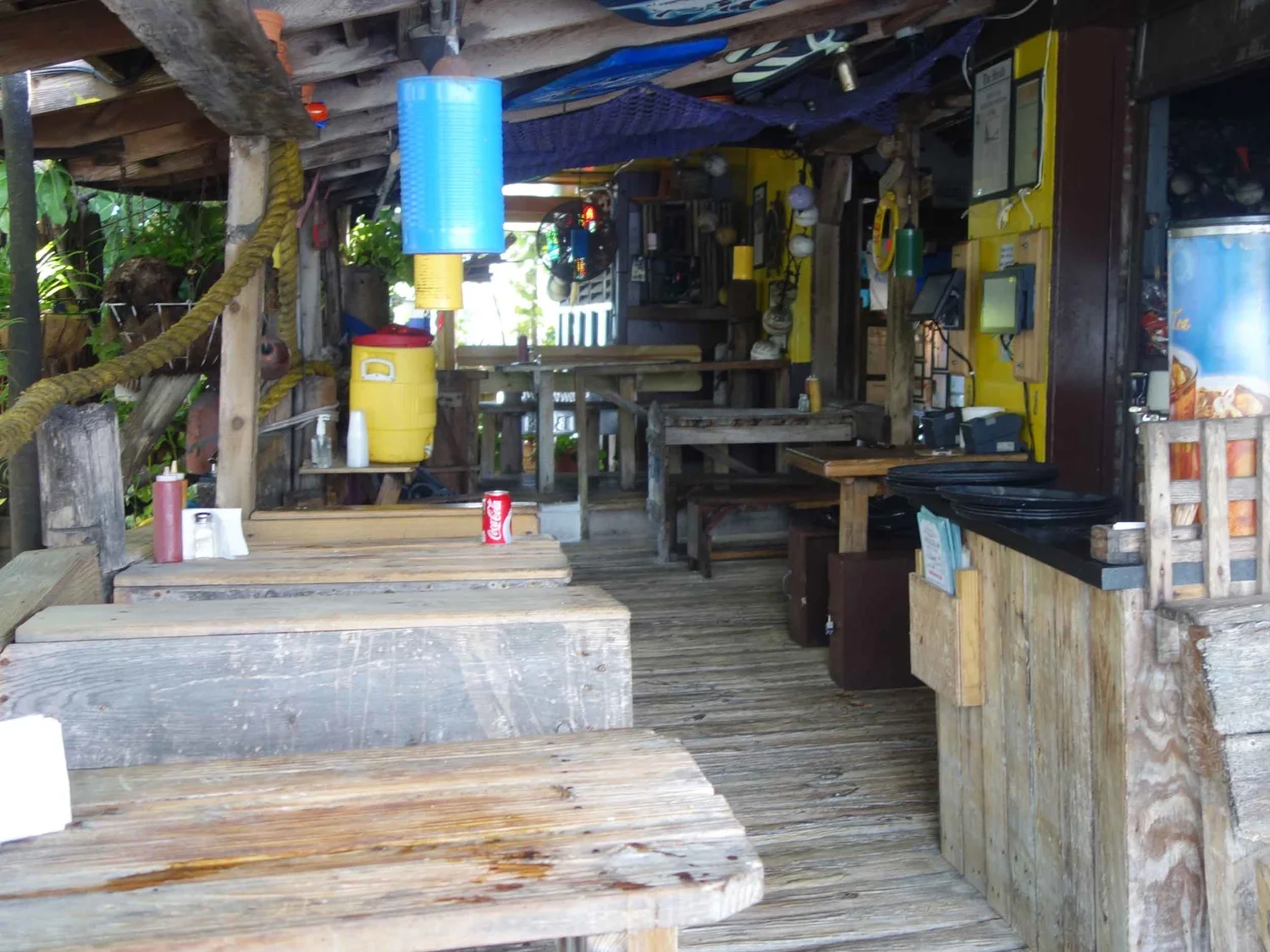 Le Tub Saloon — Florida Beach Bar