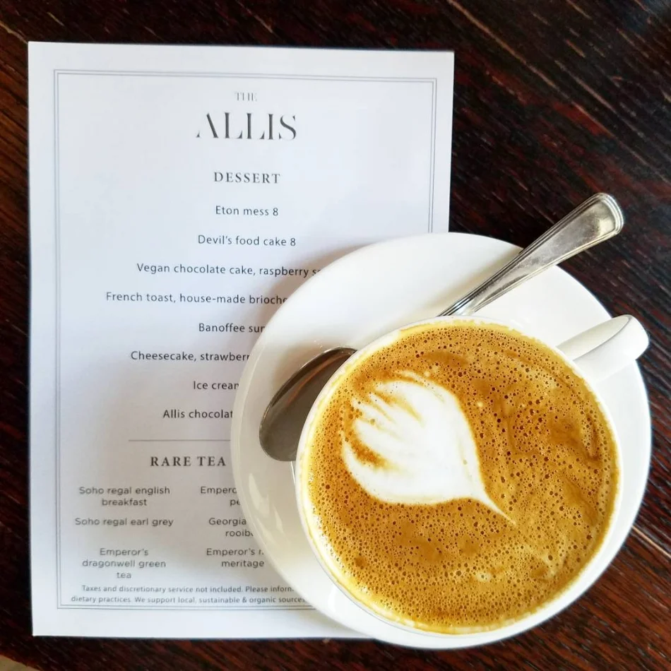 9 Spots To Grab Brunch Around Chicago — Lattes, Life & Luggage