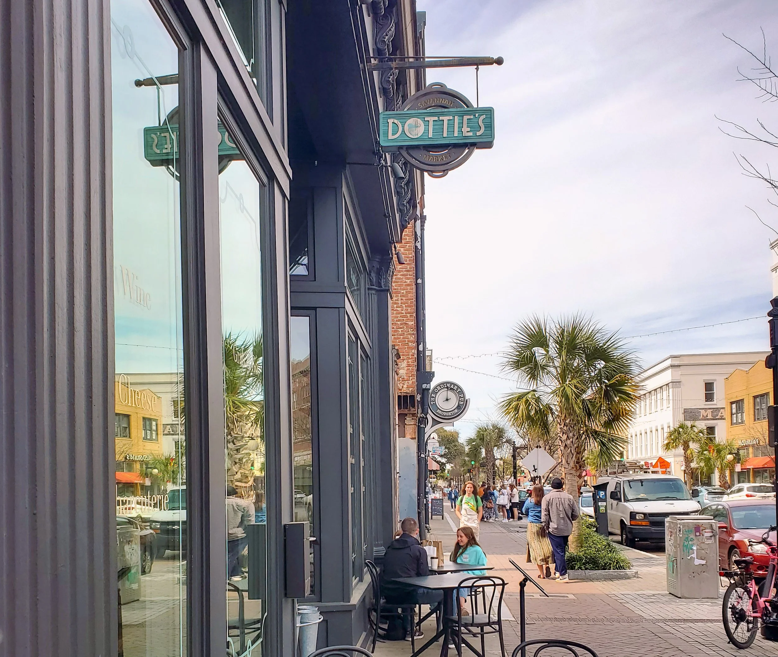 A Guide to 48 Hours in Savannah — Lattes, Life & Luggage