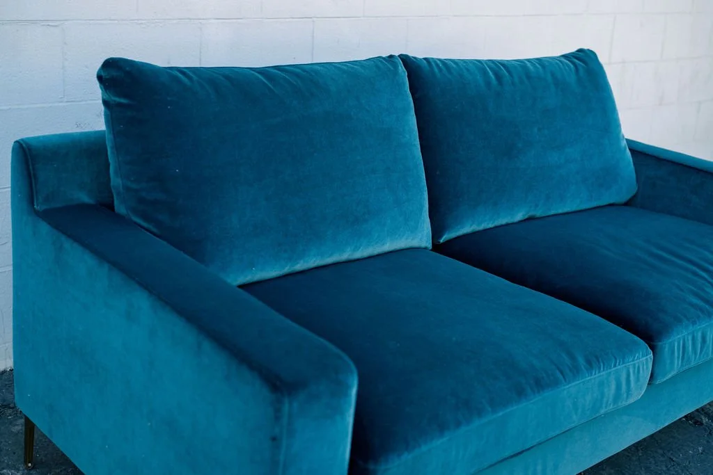 Mazarine Peacock Velvet Sofa — Los Angeles Event Rentals | Provenance ...