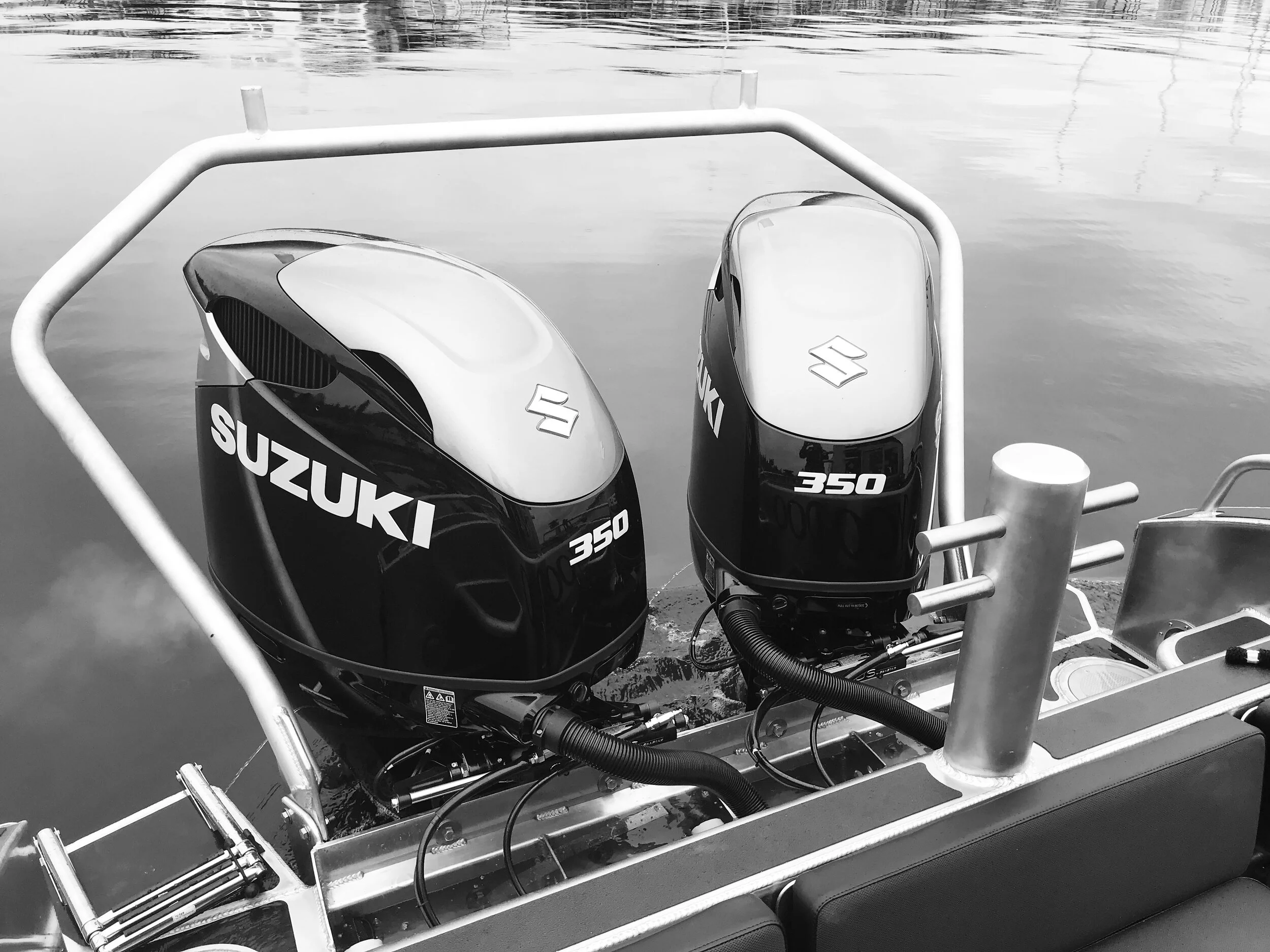 31 & 33 Full Cabins PRO — LIFE PROOF BOATS