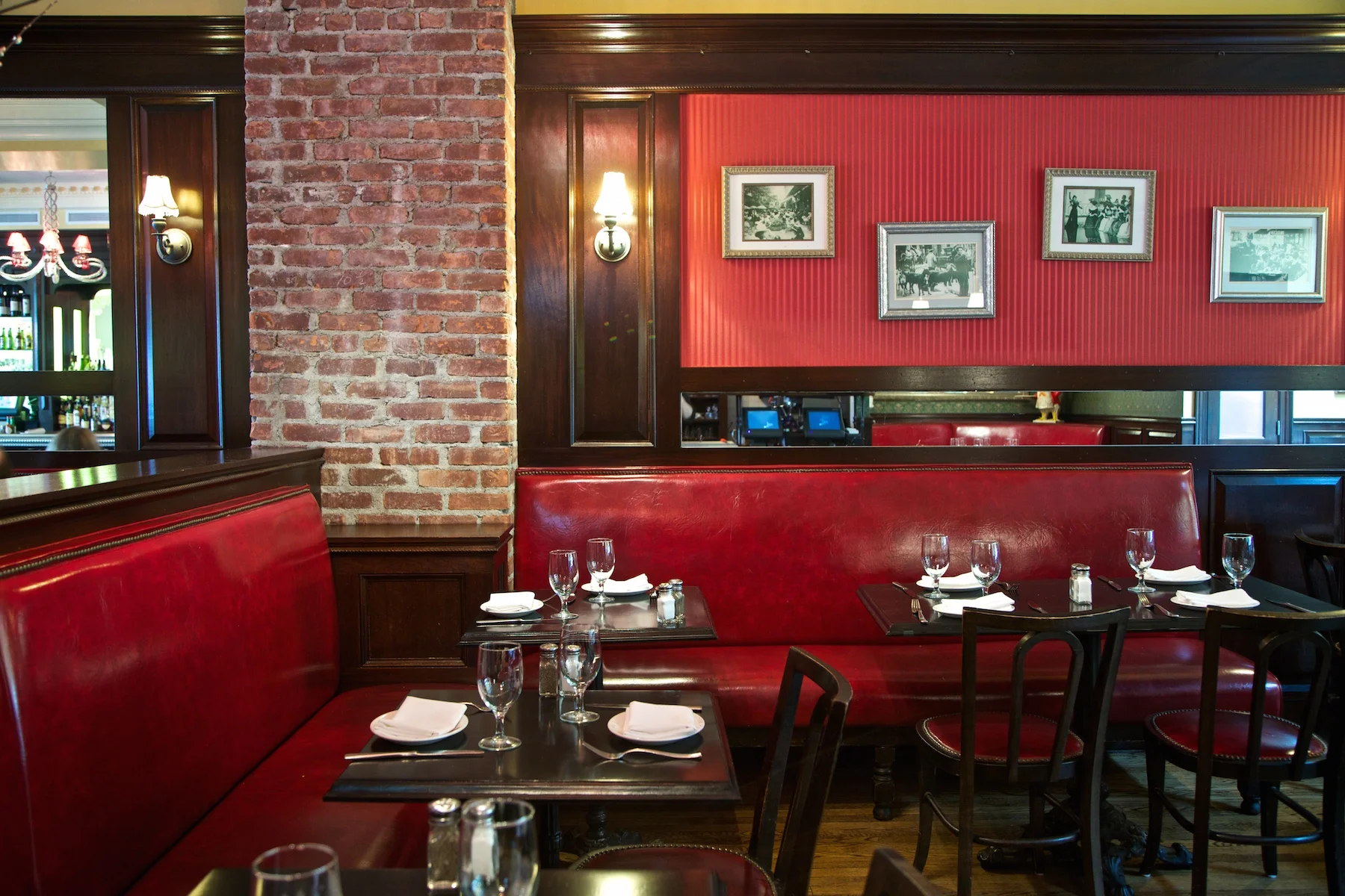 Pearl Restaurant Group | Ruby's Oyster Bar & Bistro