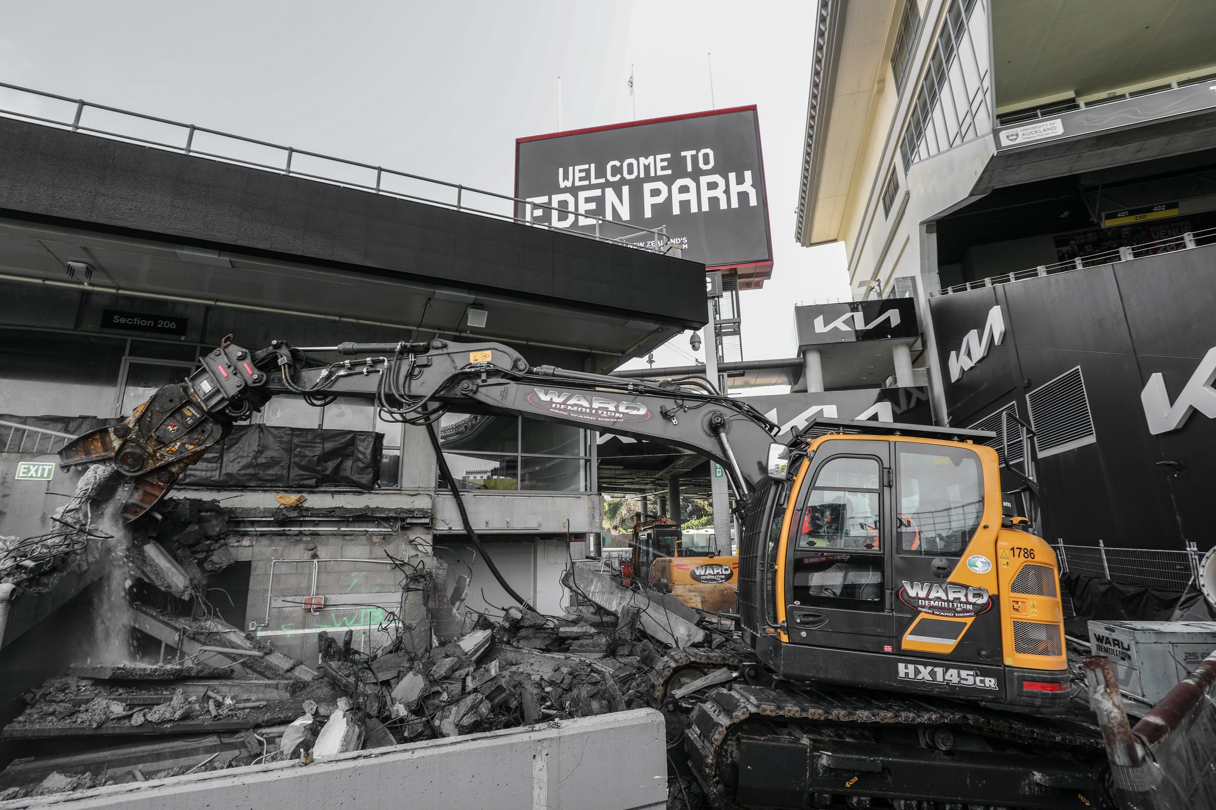 NZ Demolition & Recycling Experts · Ward Demolition