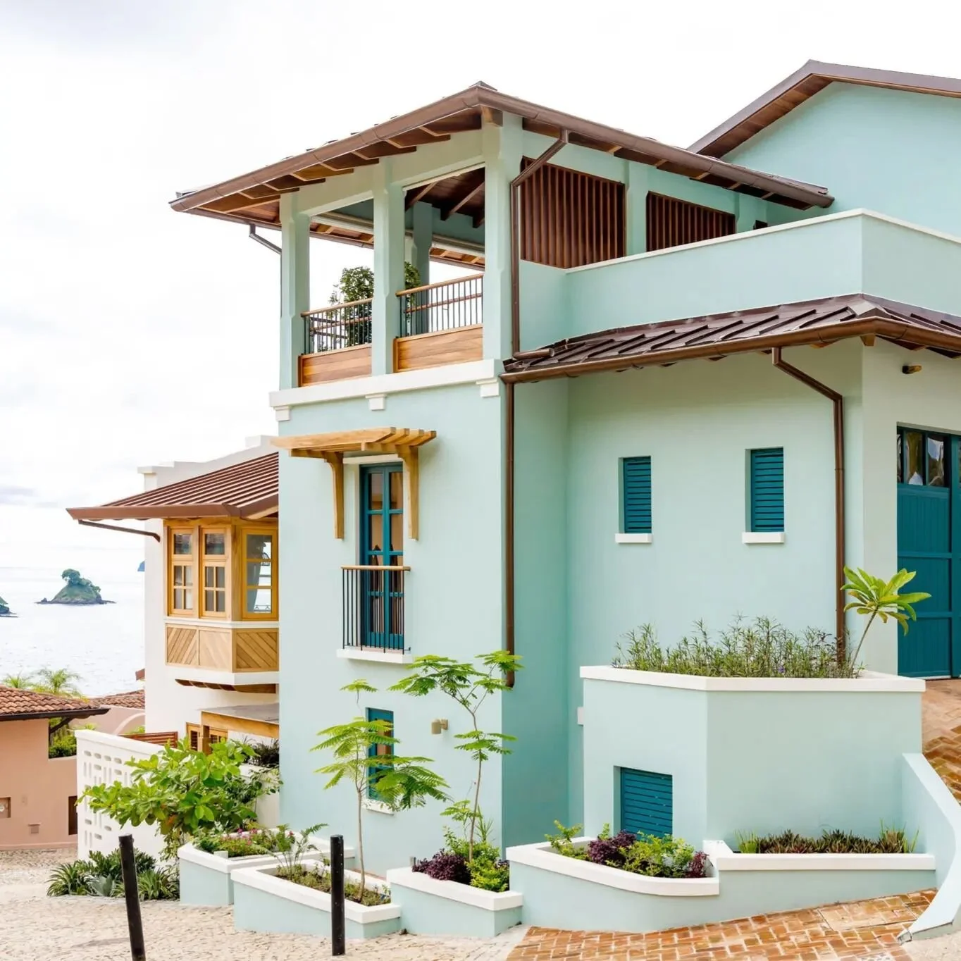 Tiny Homes — Via Chicago