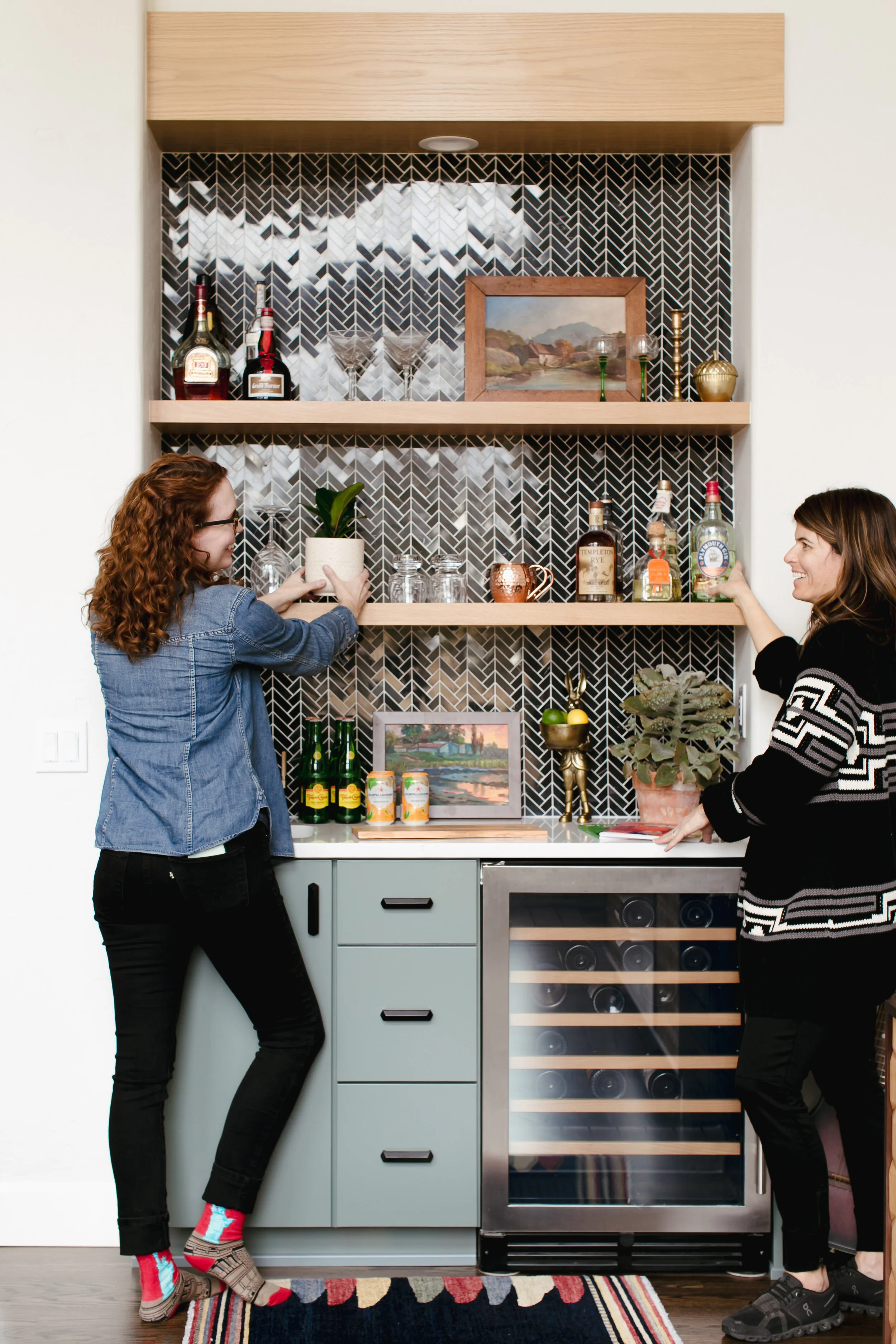 ABOUT LAURA — Laura Medicus Interiors