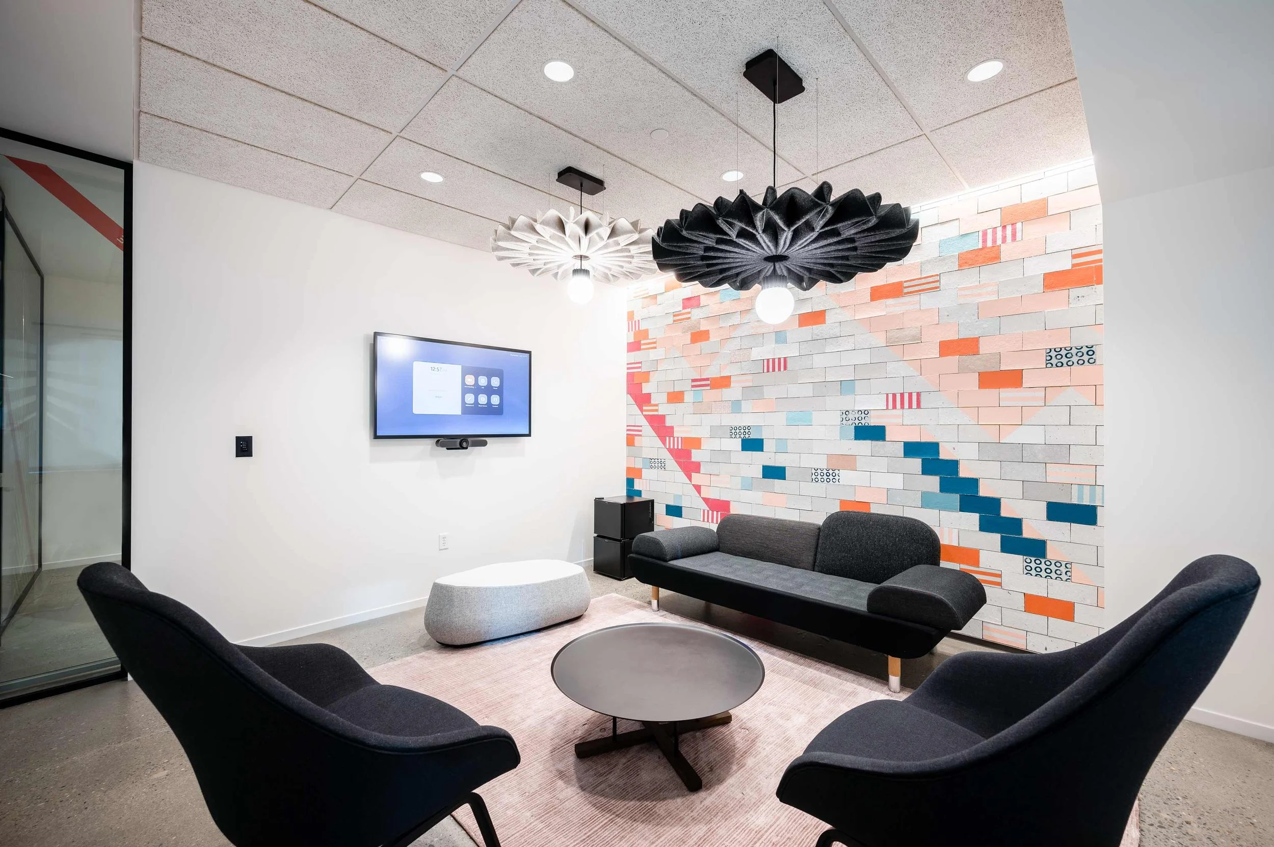 Lease — KOIN Tower