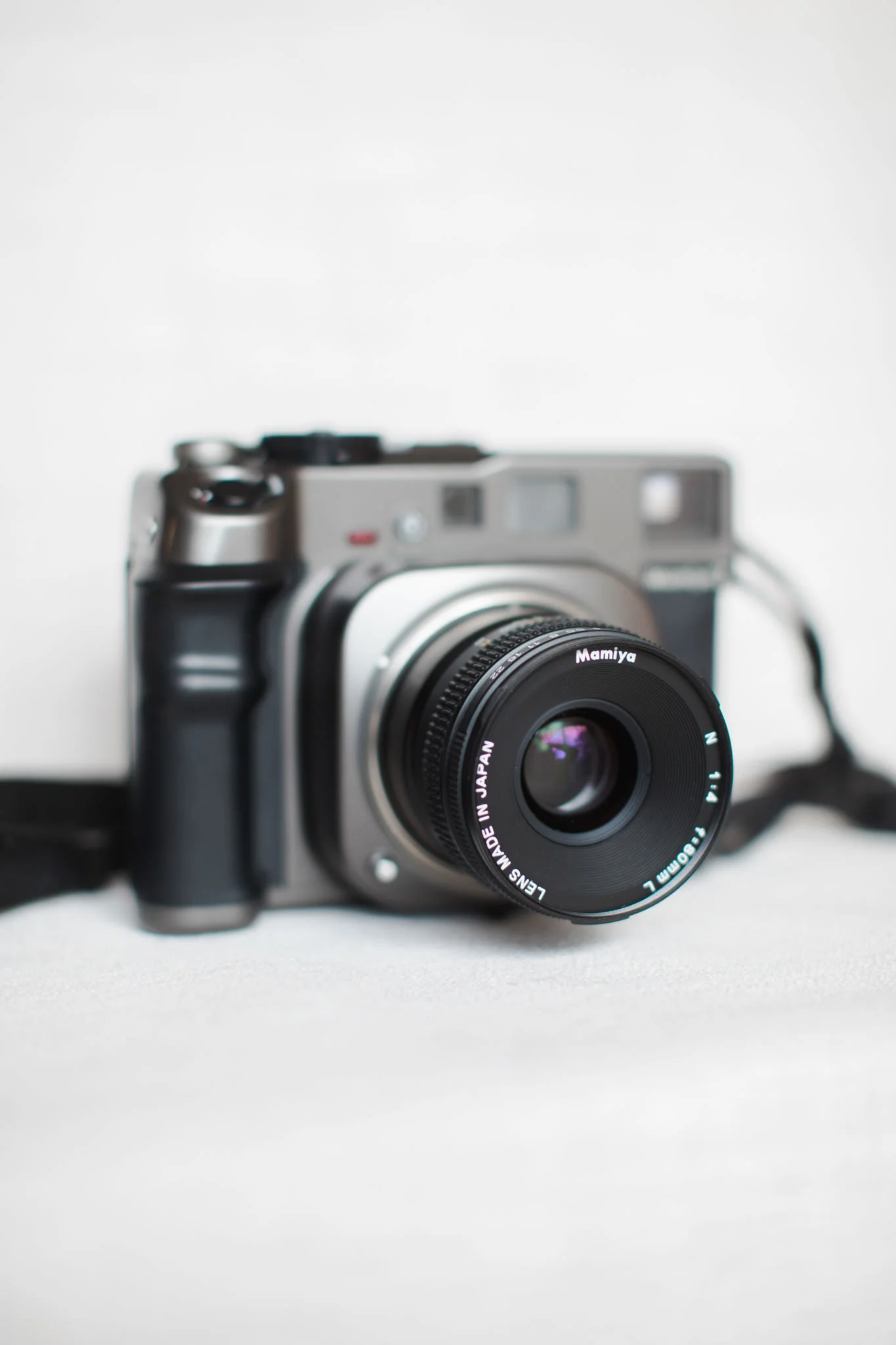 Mamiya 7 Review: 6x7 Medium Format Film Camera