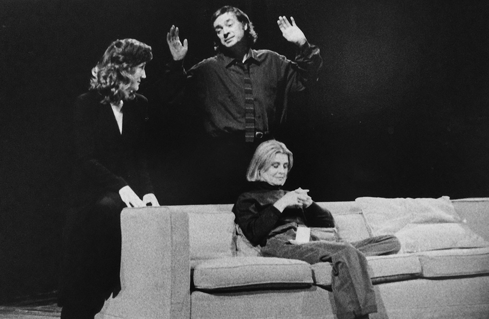 Lindy Davies — Lindy Davies