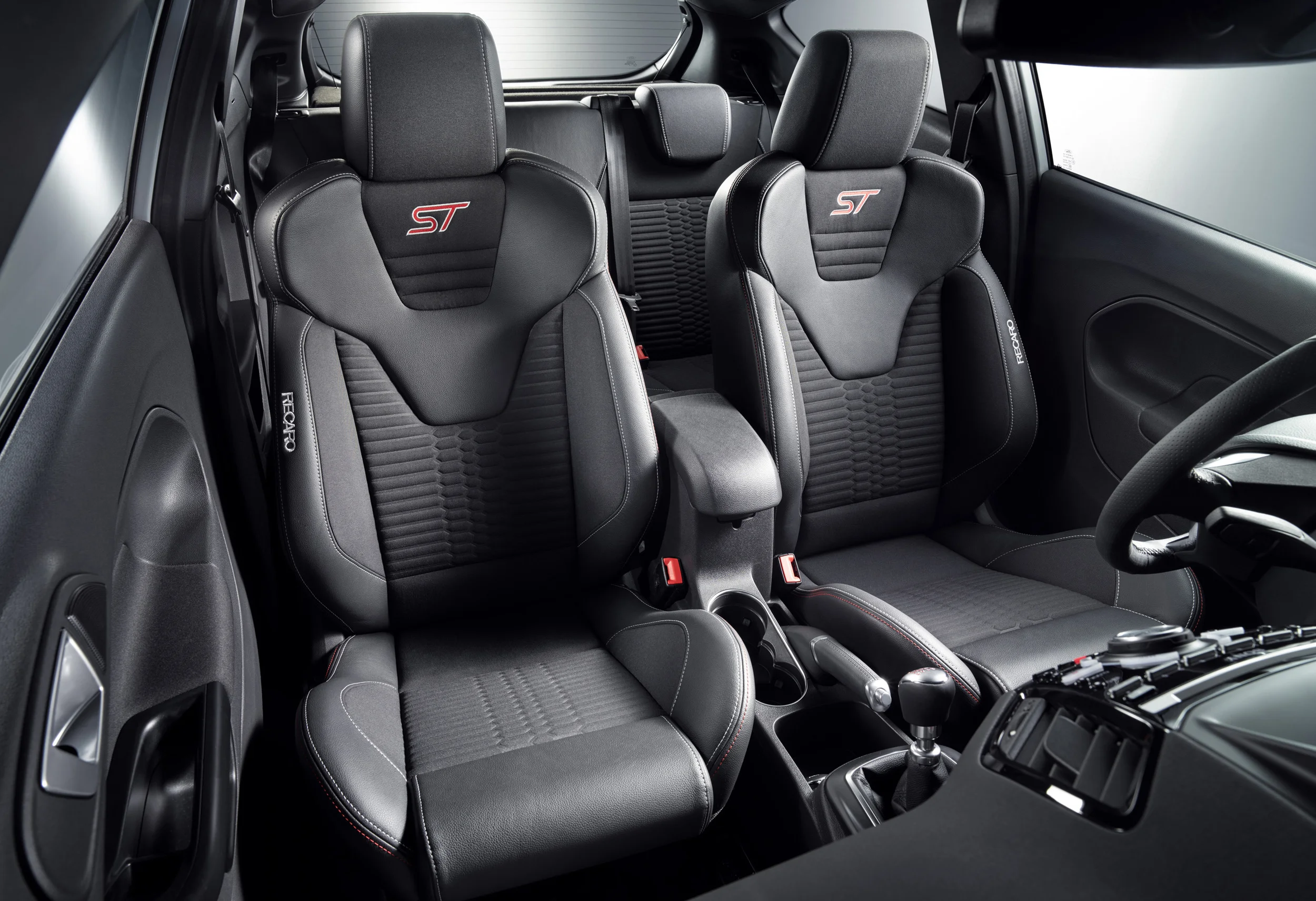 Ford marks Fiesta’s 40th with UK debut for revamped ST200 — New Car Net