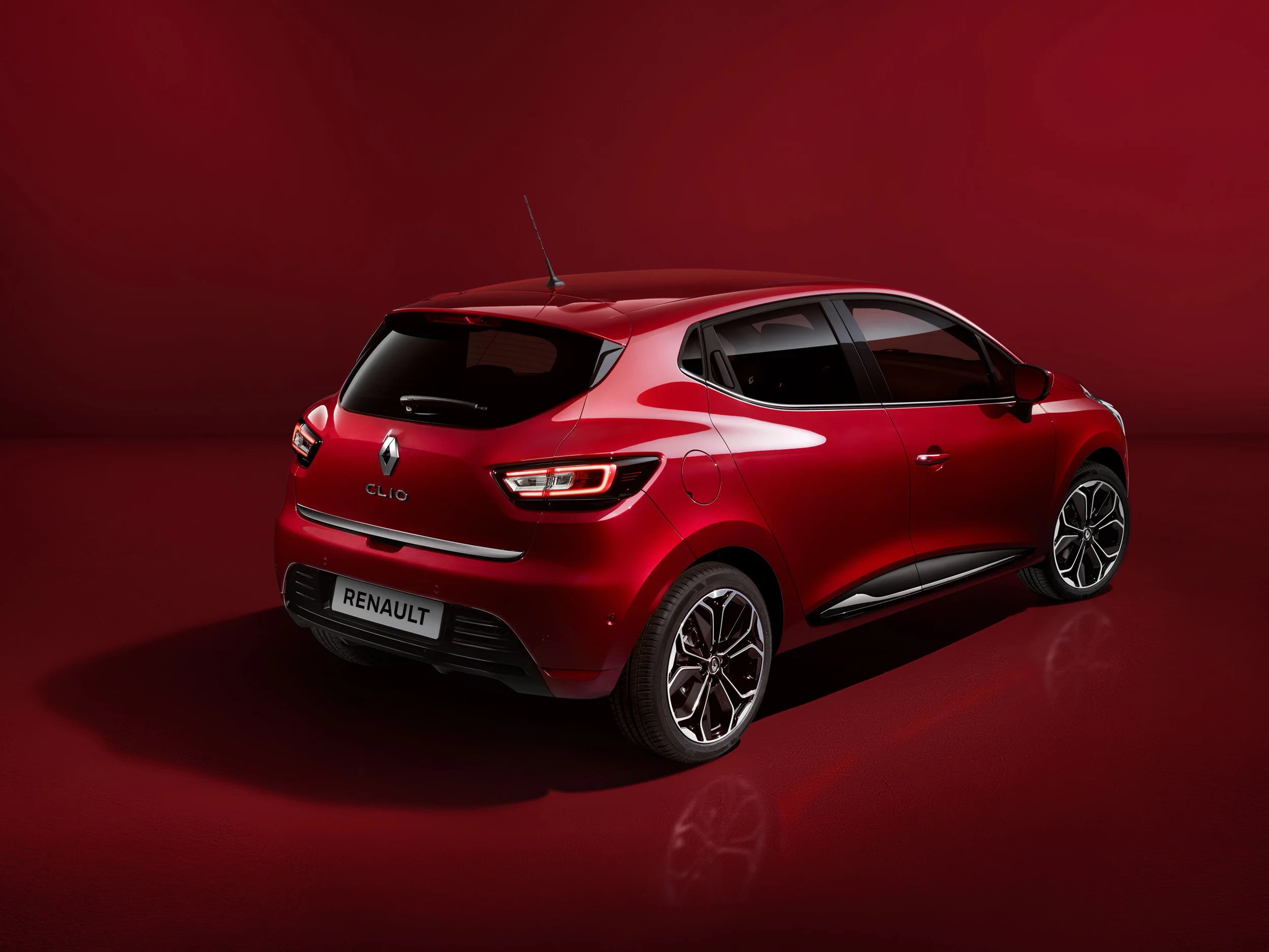 Renault reveals revamped Clio — New Car Net