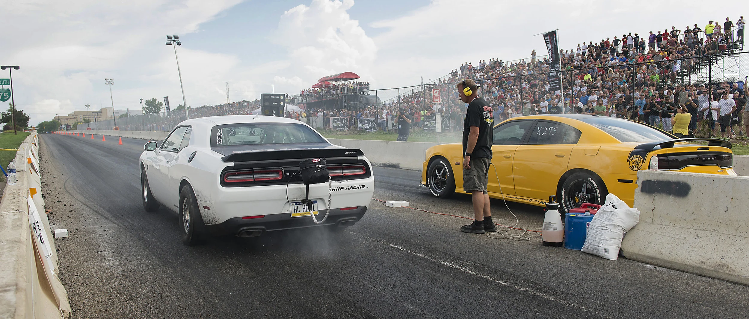 Dodge stages first-ever legal street race — New Car Net