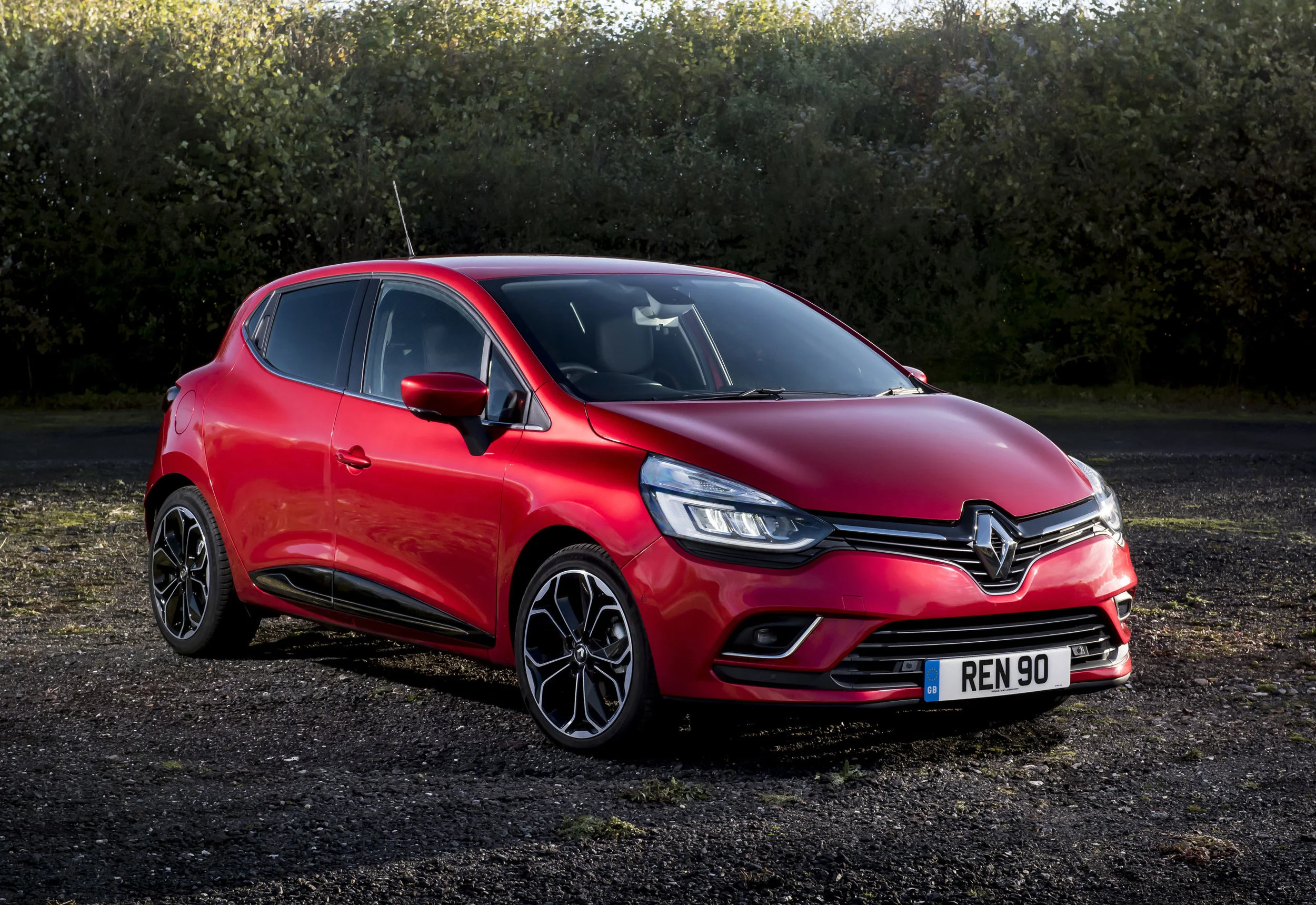 Renault adds Signature flagship to Clio range — New Car Net