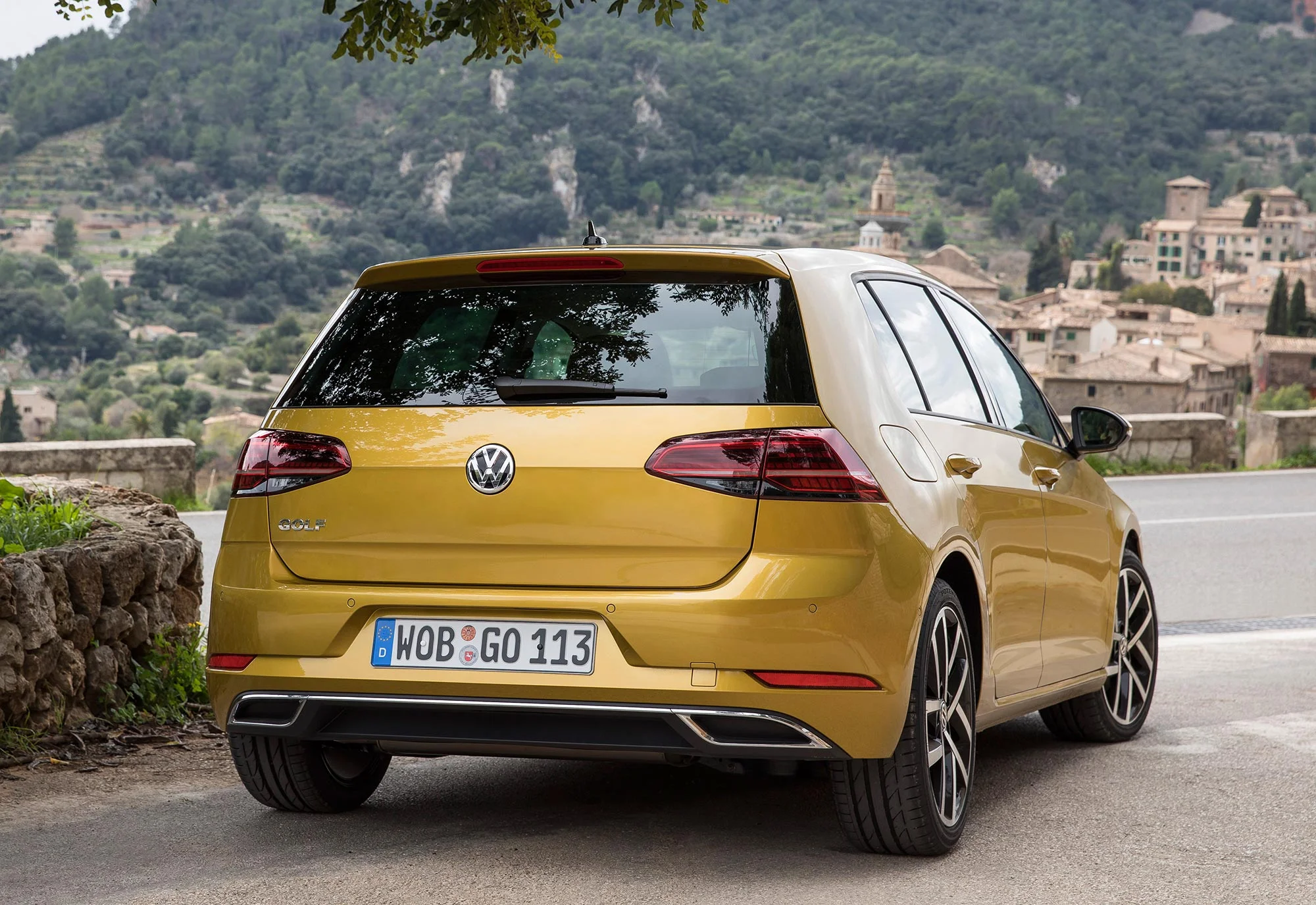 New Volkswagen Golf goes on sale — New Car Net