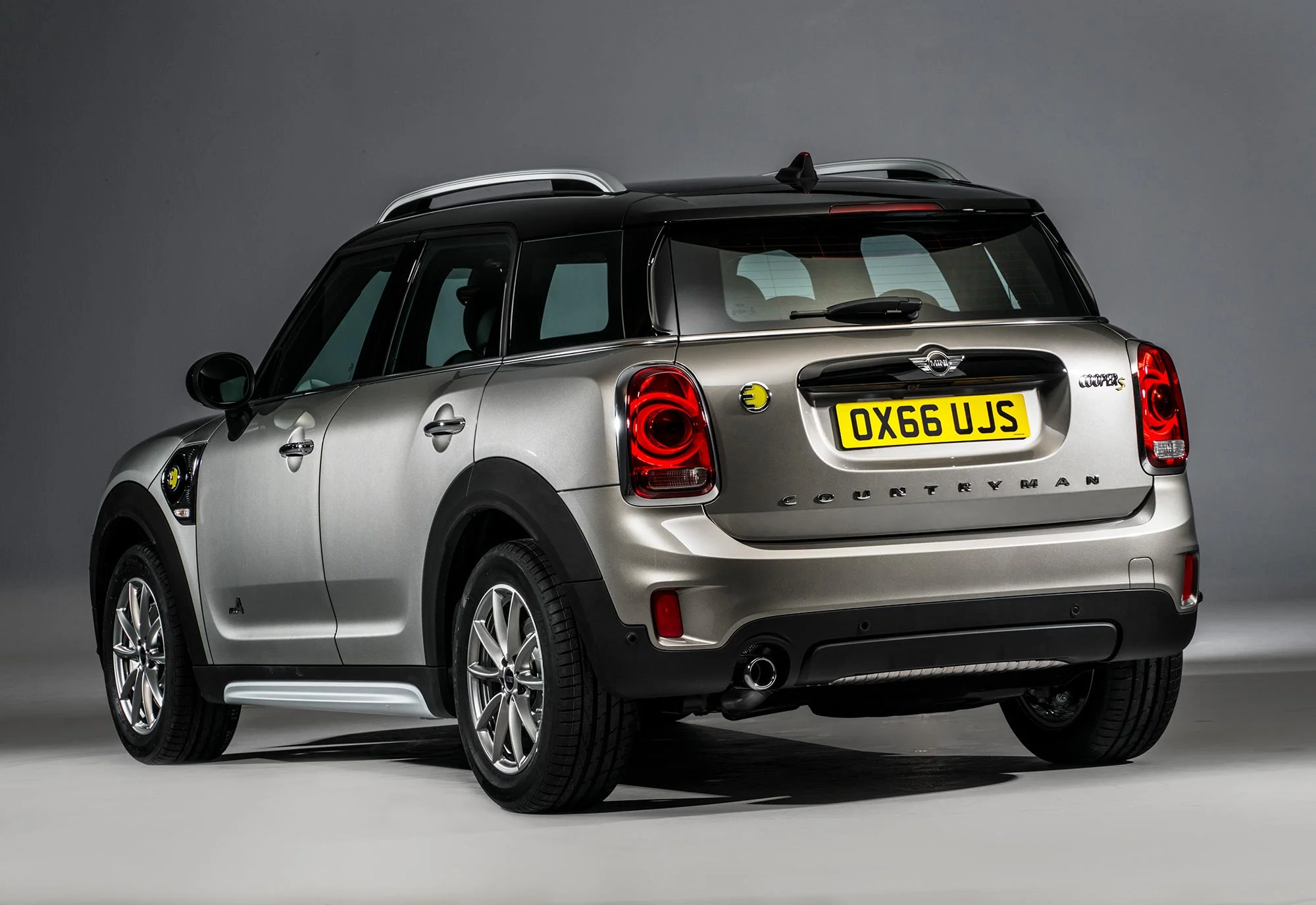 MINI confirms pricing for first ever plug-in hybrid — New Car Net