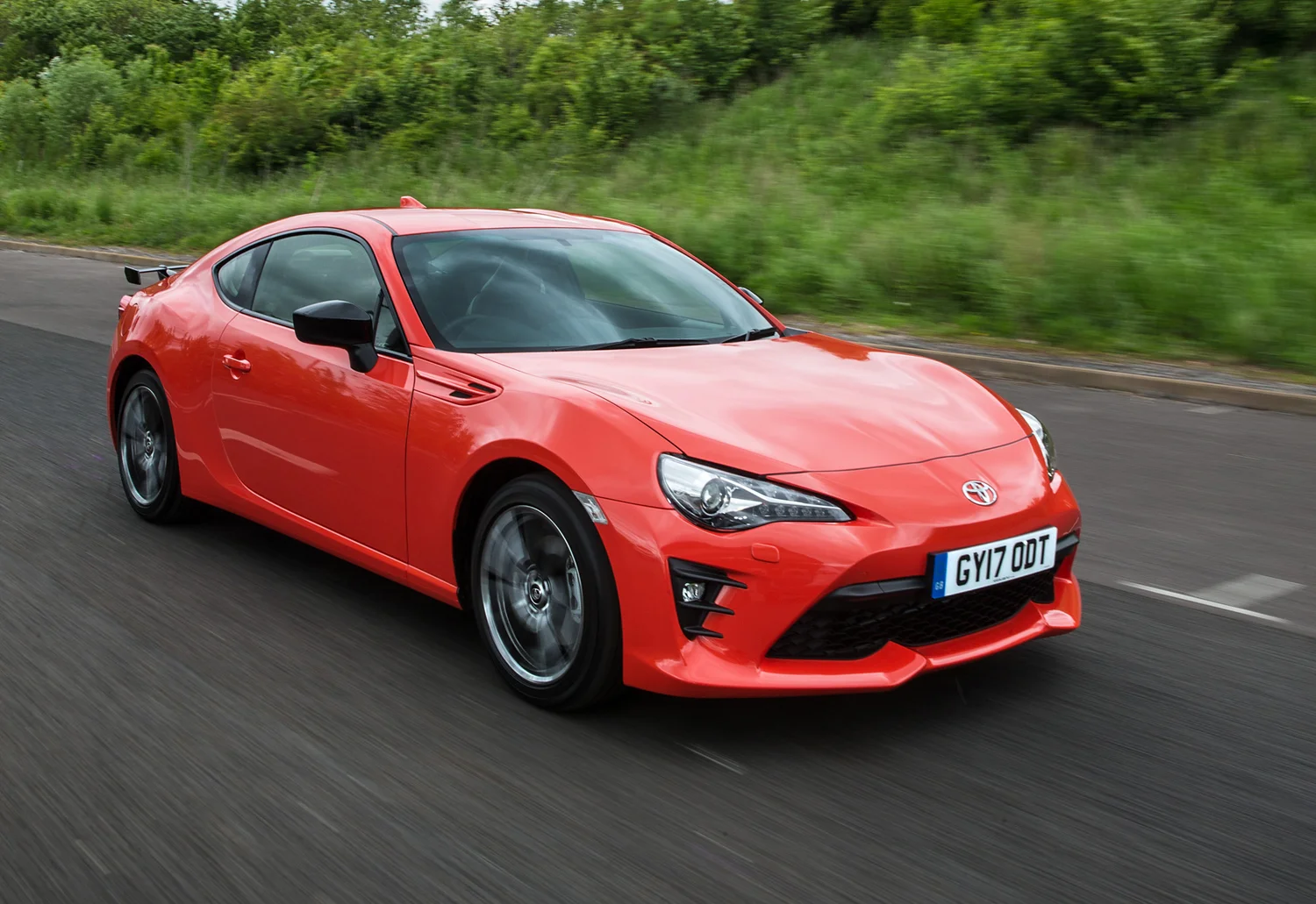 Toyota unveils limited edition GT86 Orange Edition — New Car Net