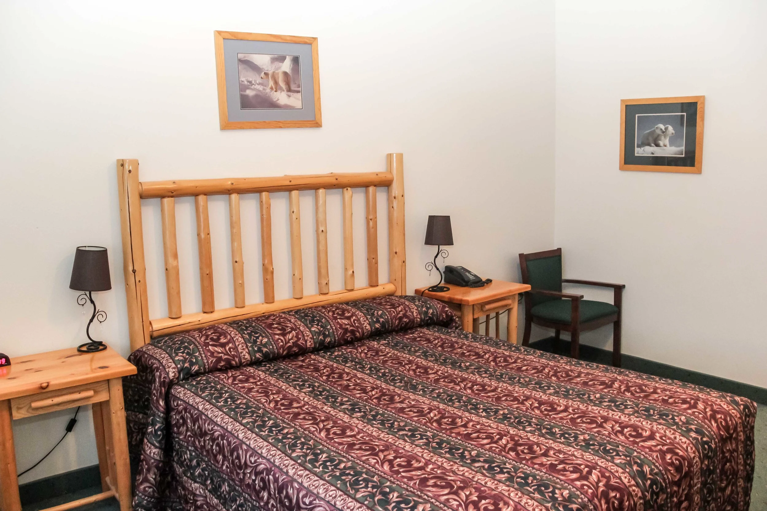 Best online hotel booking and lodging in barrow Alaska I King Eider Inn