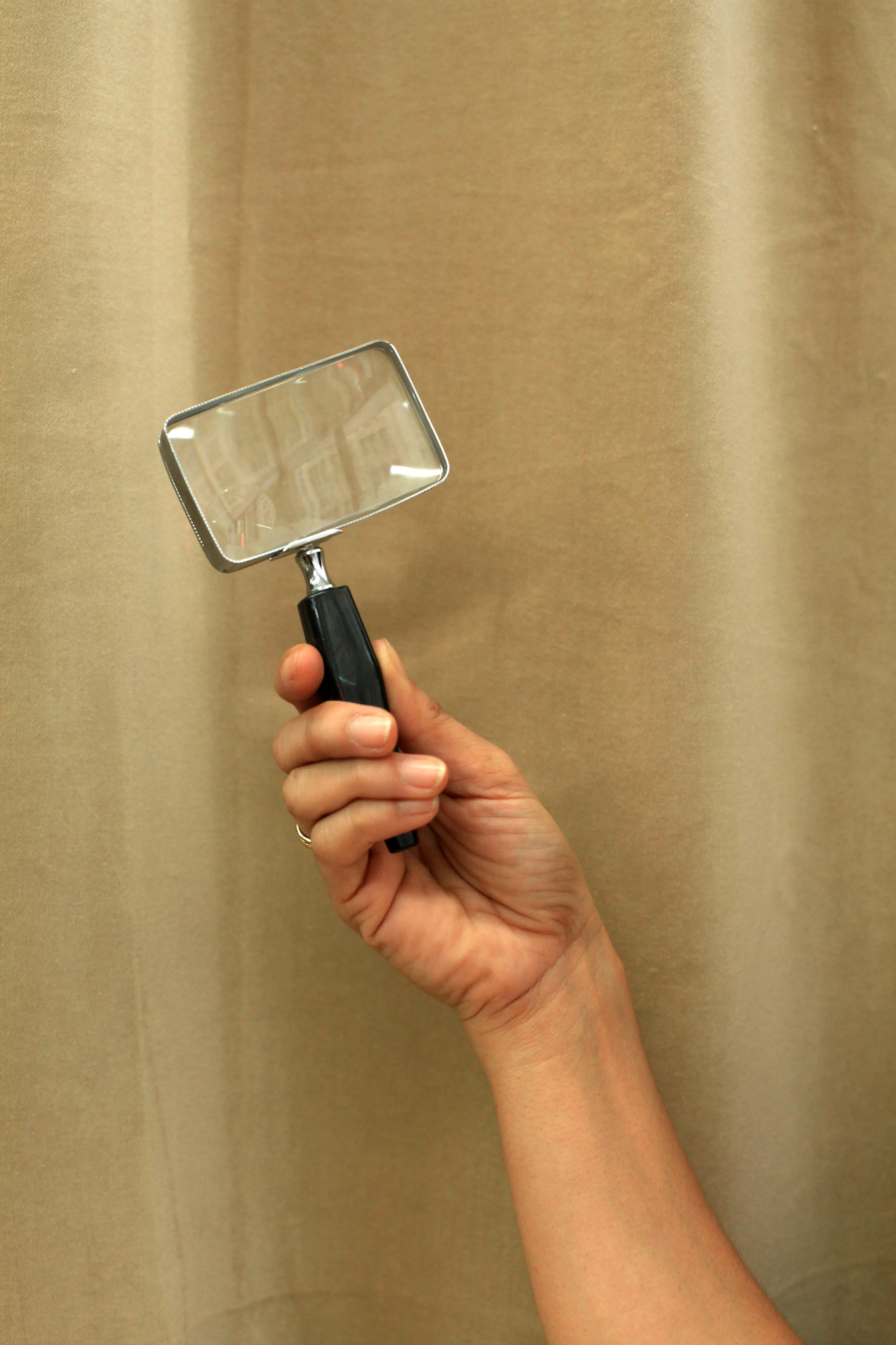 MAGNIFYING GLASSES — PROP HAUS