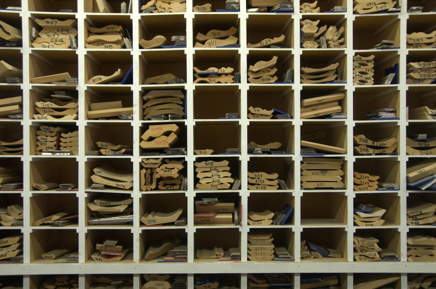 curved wood moldings by Thomas & Milliken Millwork, Inc.