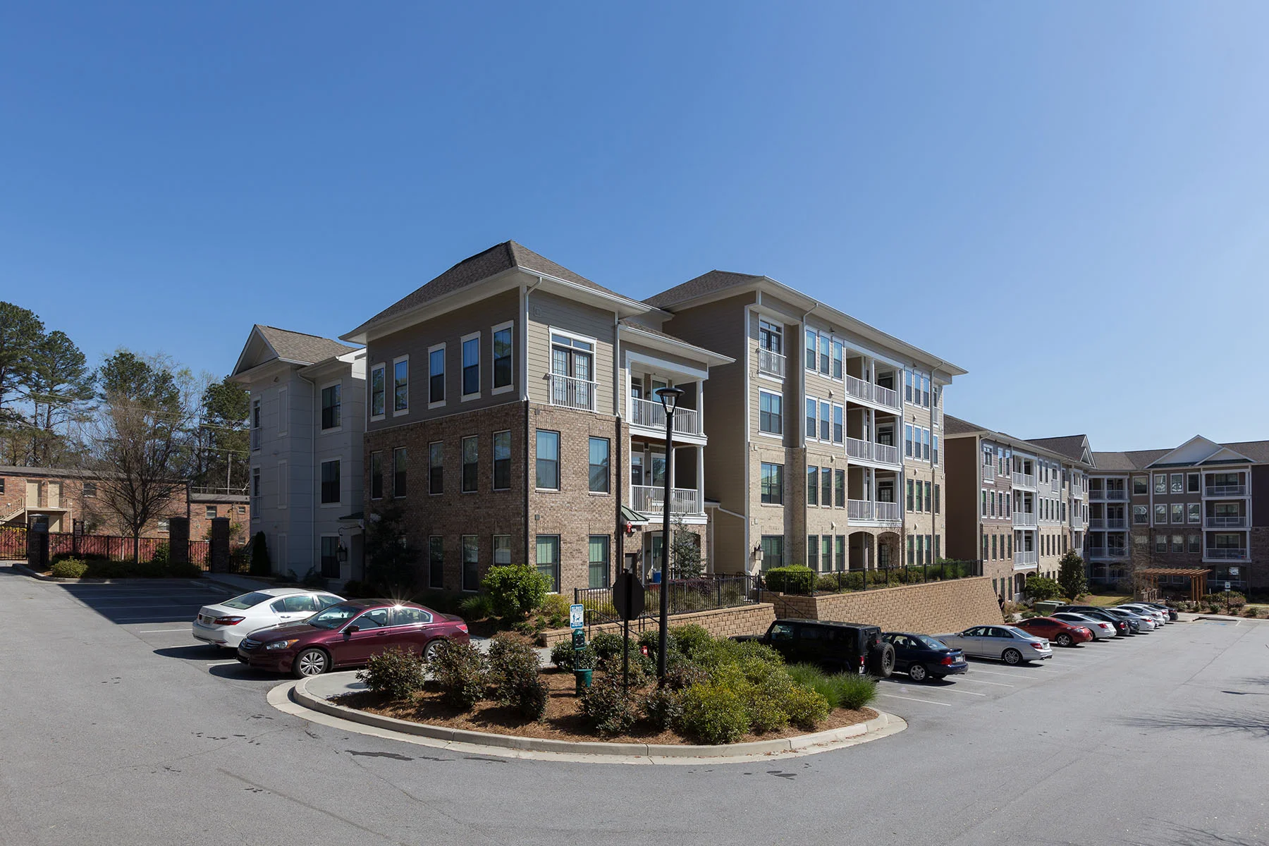 COMMERCIAL MULTIFAMILY EXTERIOR | Atlanta Real Estate Photo and Video