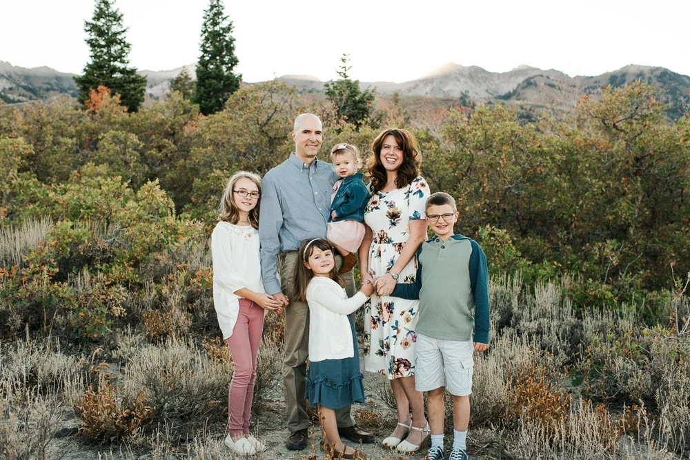 Family Of 6 Photo Poses