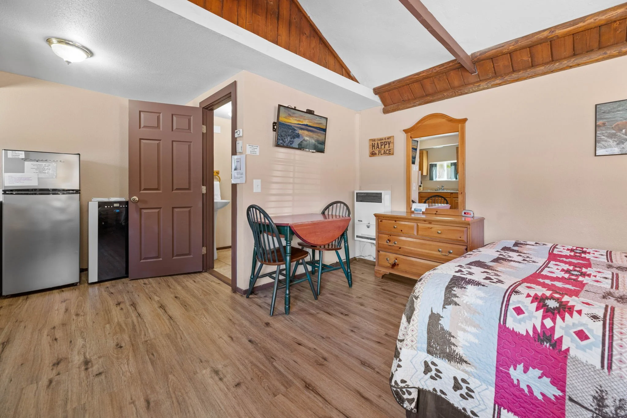 Grizzly Bear — Fox n Bear Cottages