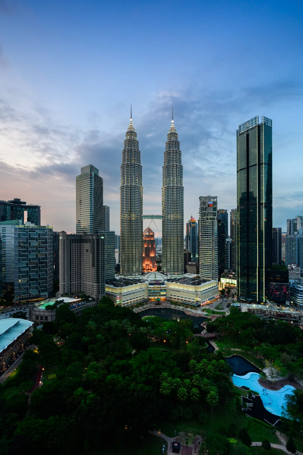 Cityscape Photography with Nikon Z 8 | Z 14-30mm F4 S with Nisi Filters ...