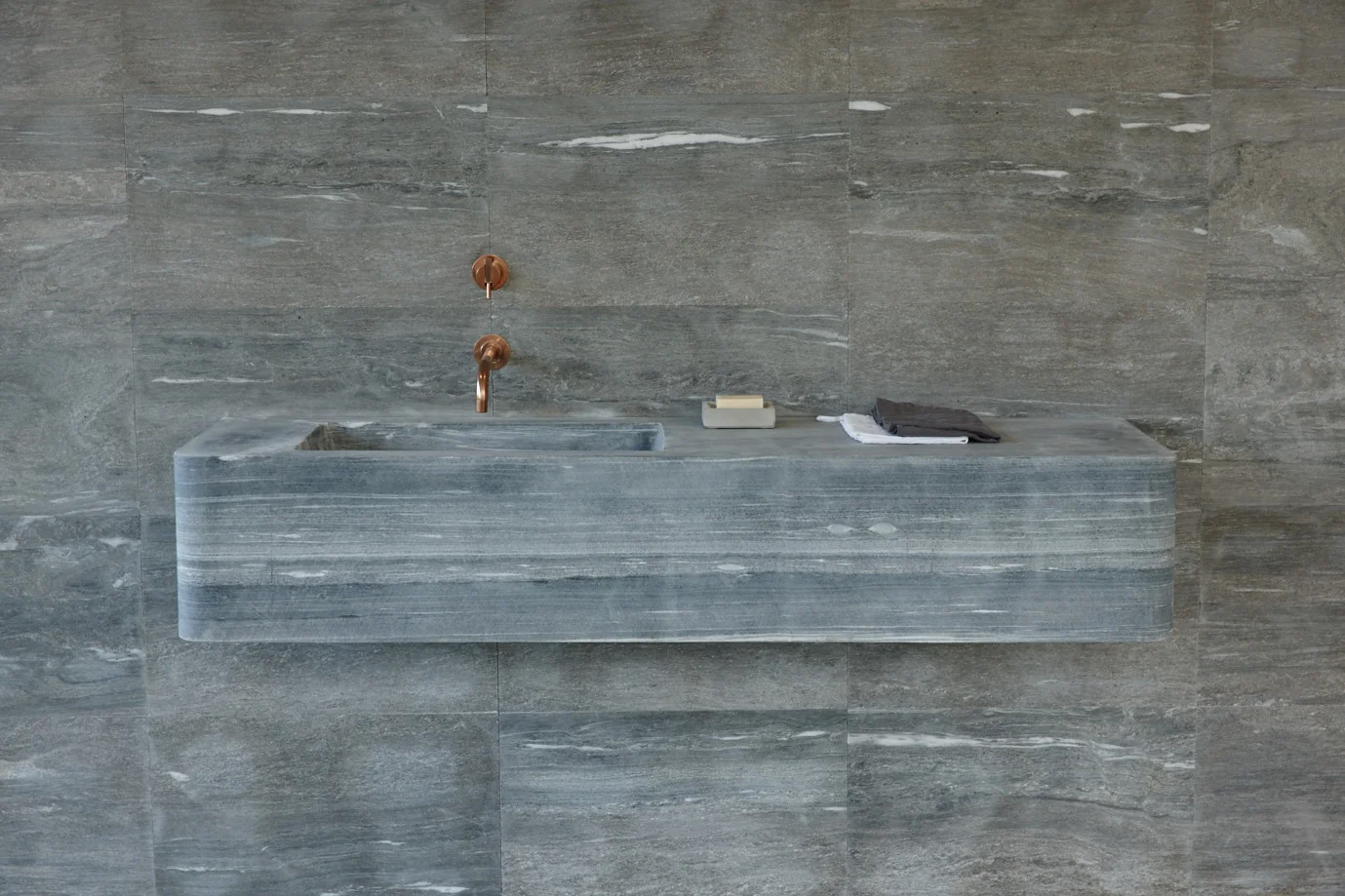 Jonas Lindvall’s stone bathroom embodies the beauty and possibilities ...
