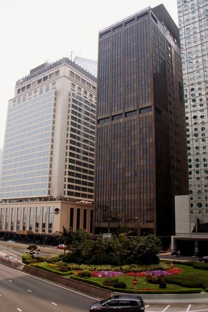 St. George's Building — Luxstate Realty