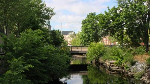 The Lowell Ultimate Neighborhood Guide — Lowell: There's a Lot to Like
