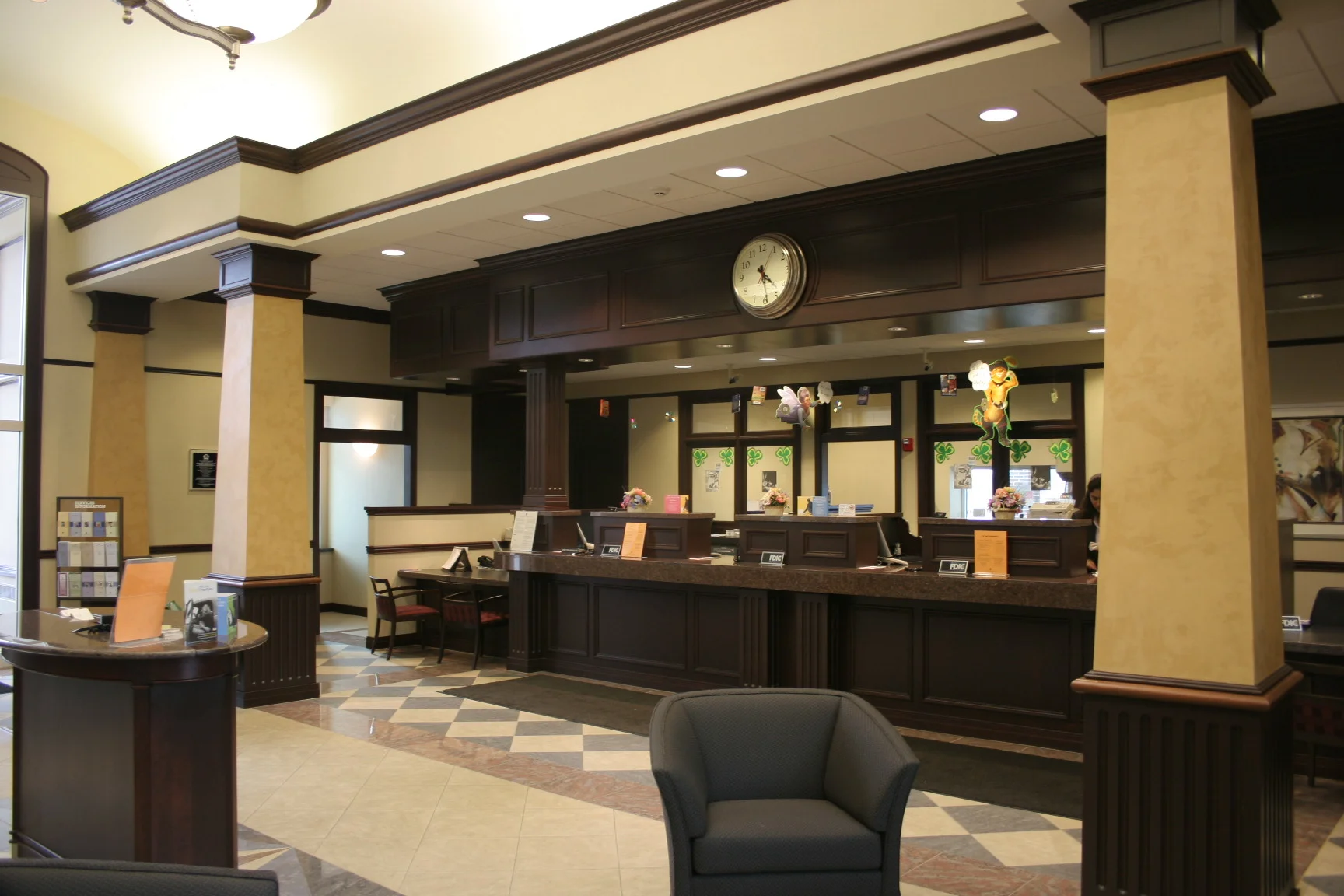 The Equitable Bank - Brookfield Branch — Mayer Helminiak | Architects