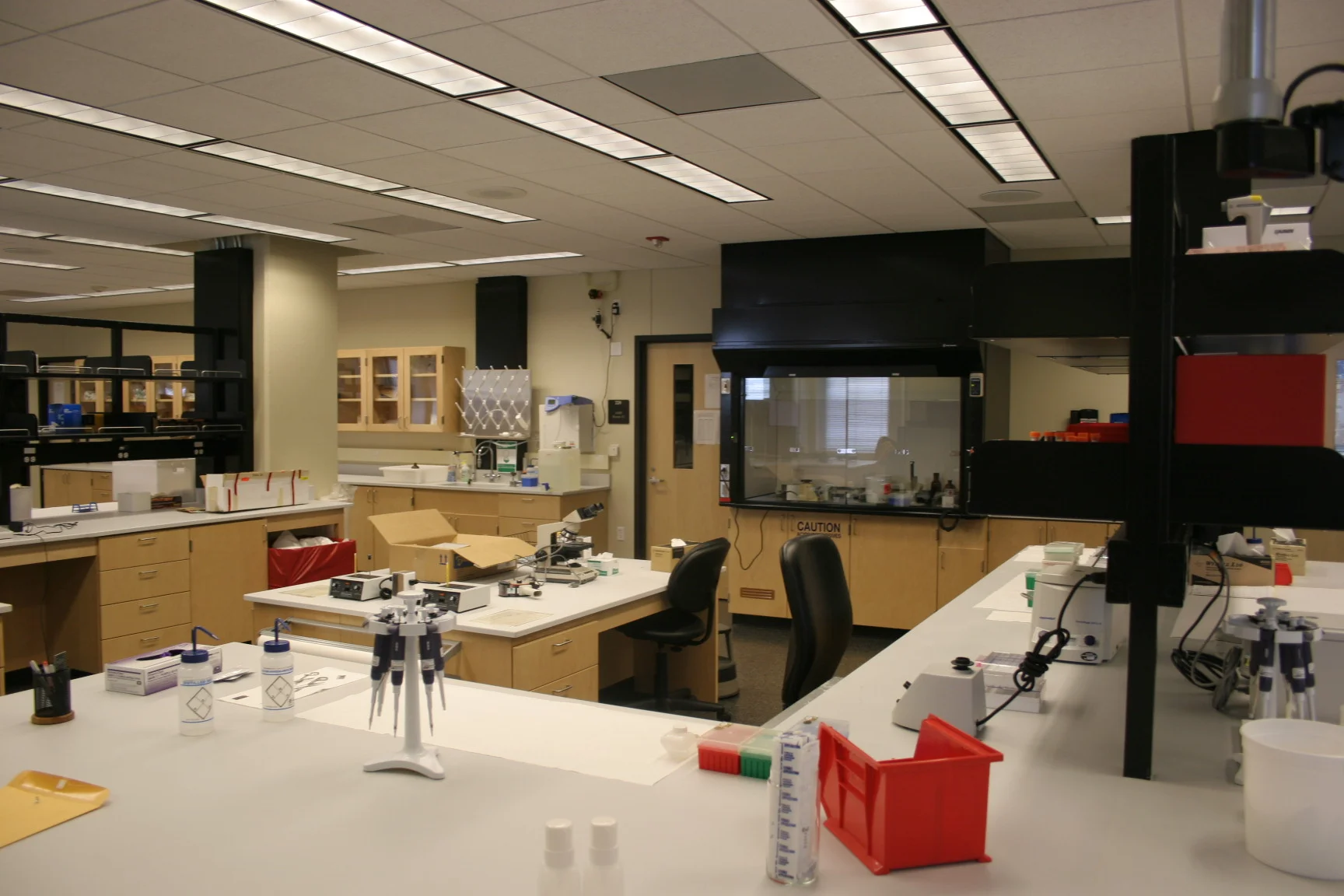 Lab Facilities — Mayer Helminiak | Architects