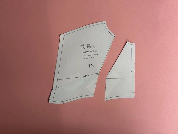 Working in small scale when sewing — In the Folds