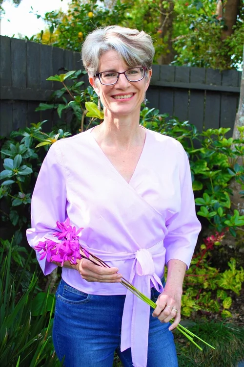 ISSUE 5 - LENGTHENING THE PEPPERMINT WRAP TOP — In the Folds