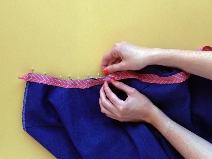 ISSUE 59 - Making your own bias binding — In the Folds