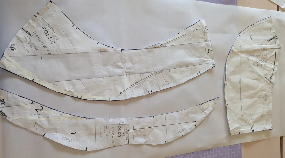 Creating a bag inspired by the Darlow pants pattern — In the Folds