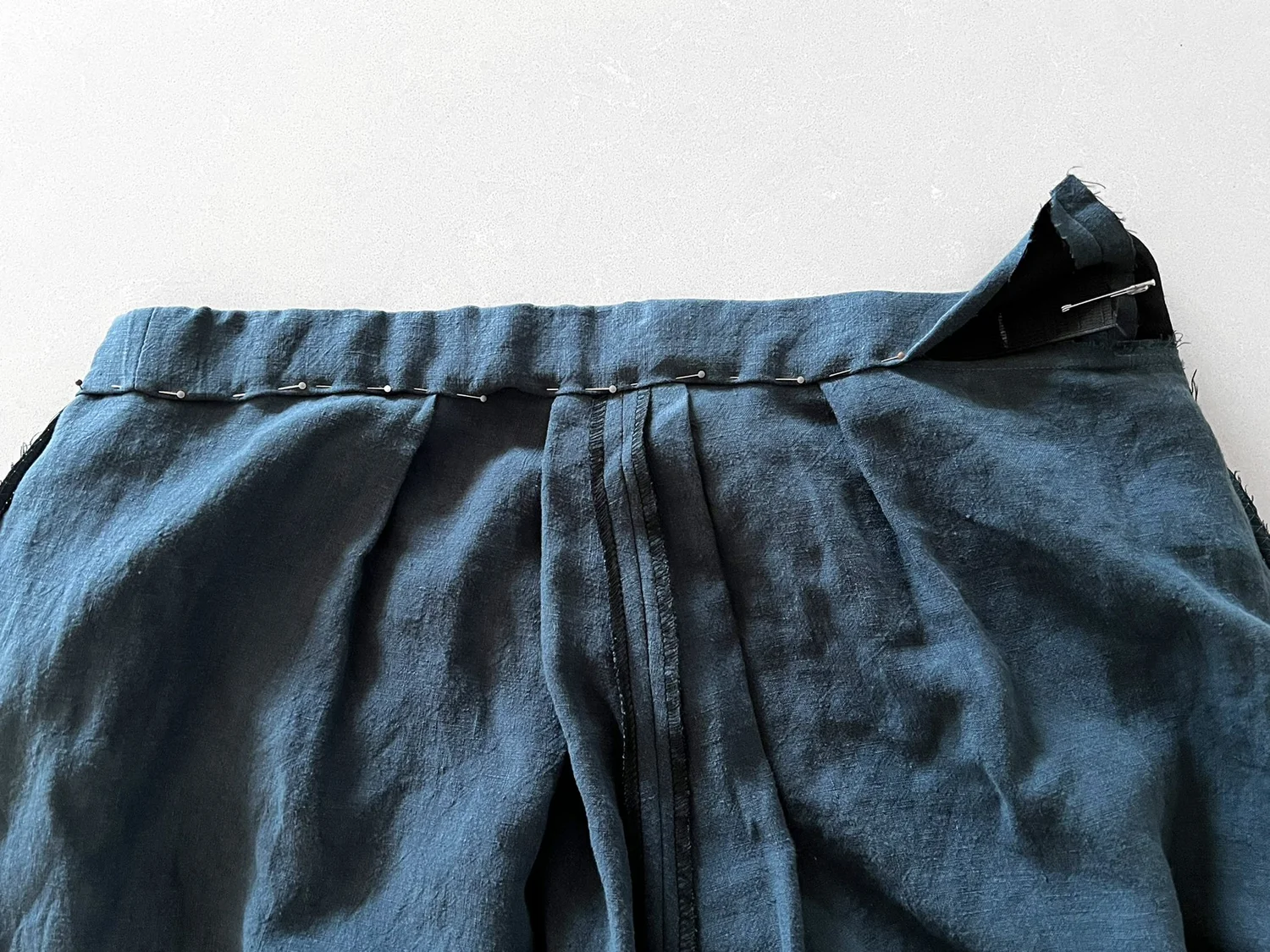 How to sew an elastic back waistband — In the Folds
