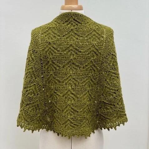 Seaweed inspiration for a Beachcomber Shawl by Emma Vining – The ...