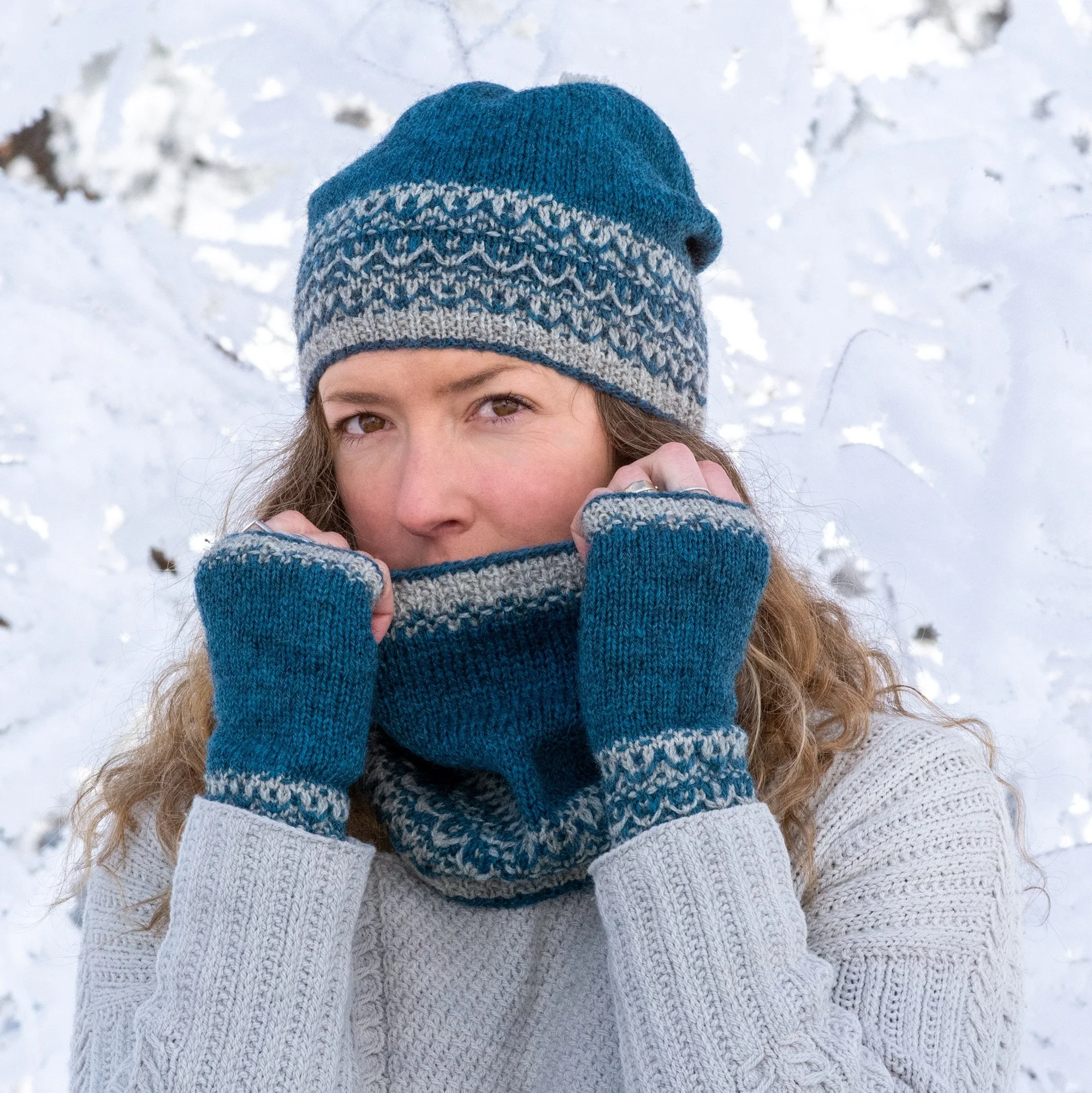 Elizabeth Doherty – Blue Bees and Tiny Boats … – The Birlinn Yarn Company