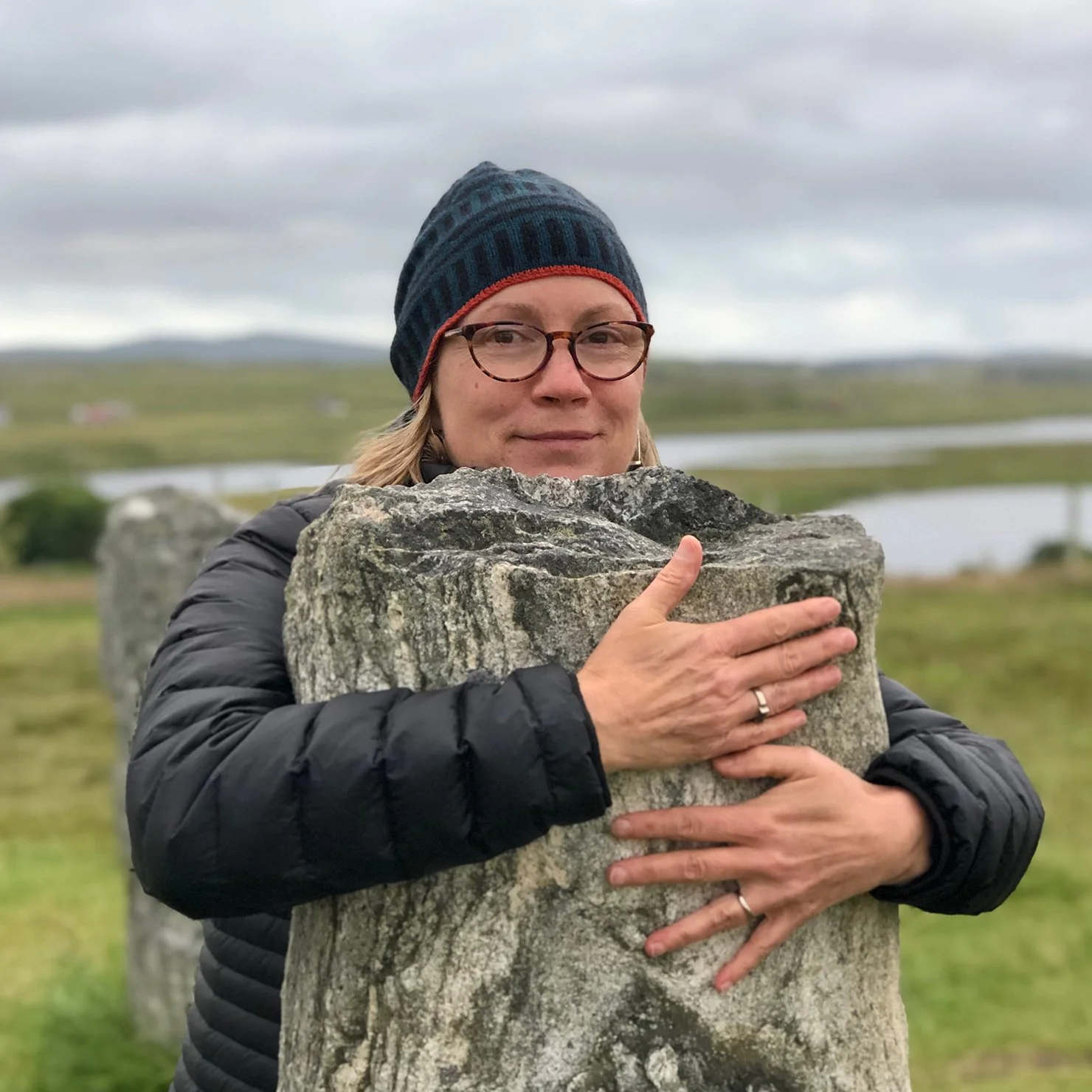 Elizabeth Doherty – Blue Bees and Tiny Boats … – The Birlinn Yarn Company