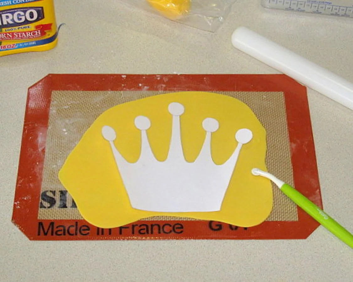 Tiara Template Fondant